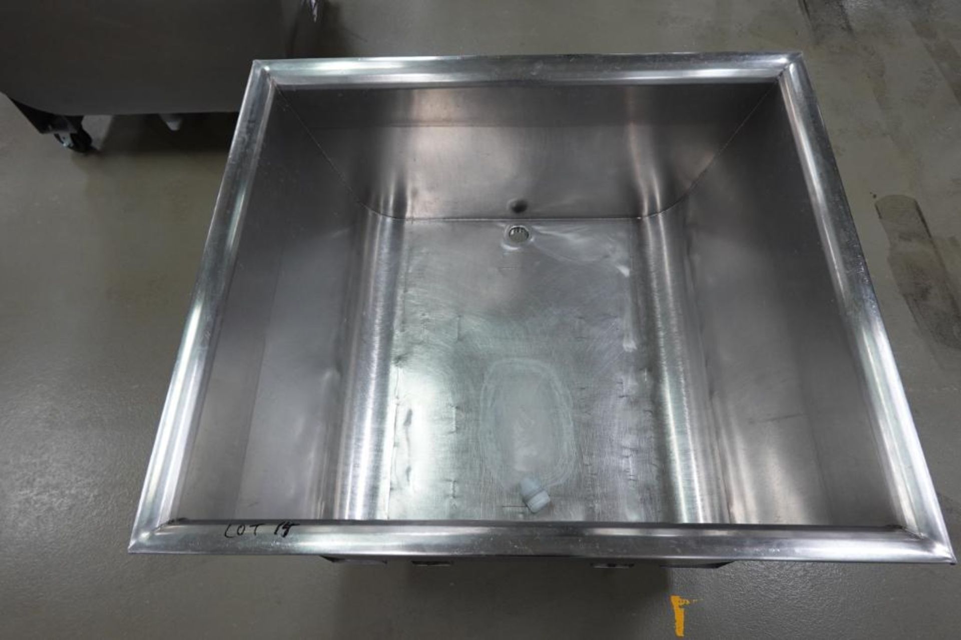 Sveba Dahlen Glimek trough lift with (2) SS dough troughs, 130 in. tall ...