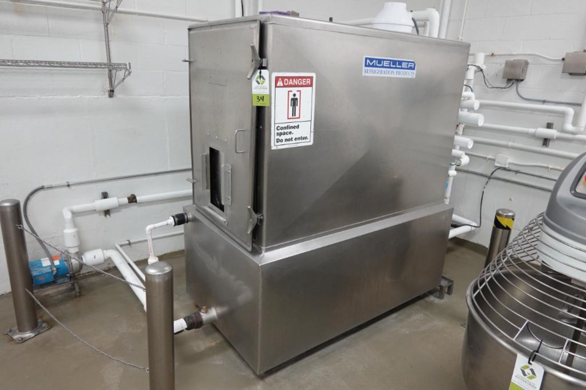 Mueller 4-plate falling film water chiller with condenser, Model 165 ...