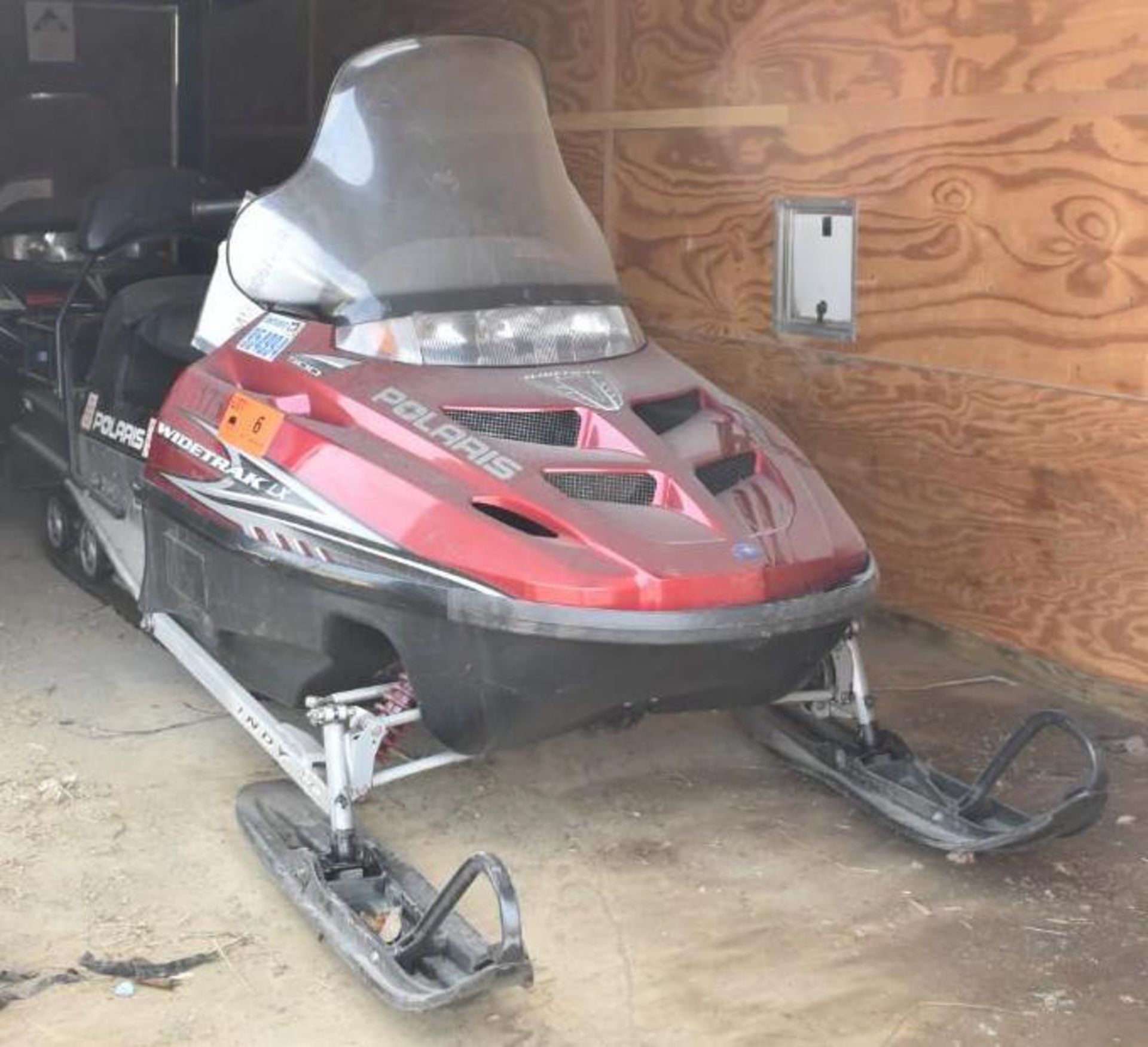 POLARIS (2005) WIDETRAK LX SNOWMOBILE WITH 488 CC 2-STROKE GAS ENGINE ...