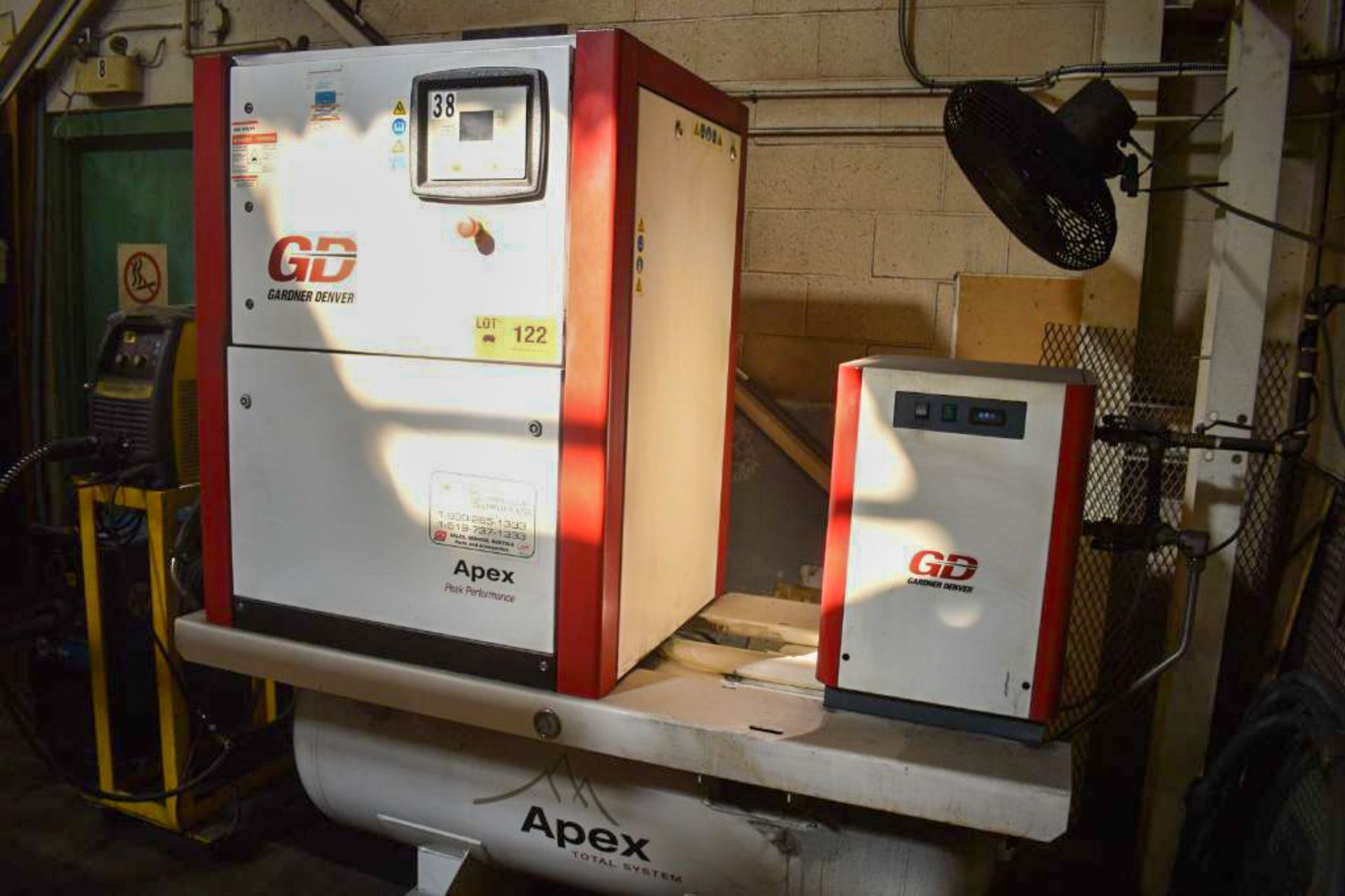 GARDNER DENVER APEX AIR COMPRESSOR WITH GARDNER DENVER PLC CONTROL ...