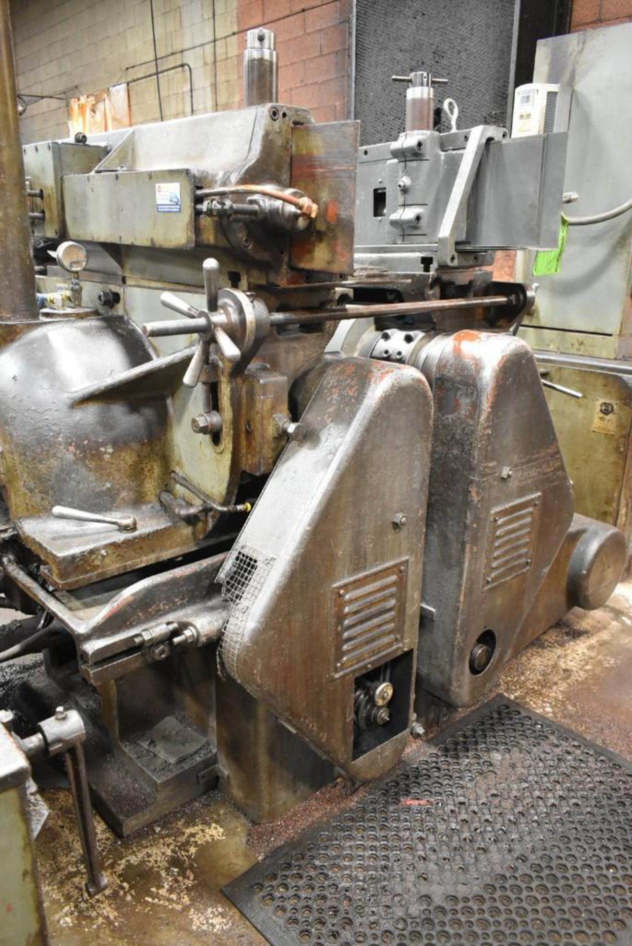 CINCINNATI #2 CENTERLESS LAPPER GRINDER WITH 1/4” – 3” DIA. CAPACITY ...