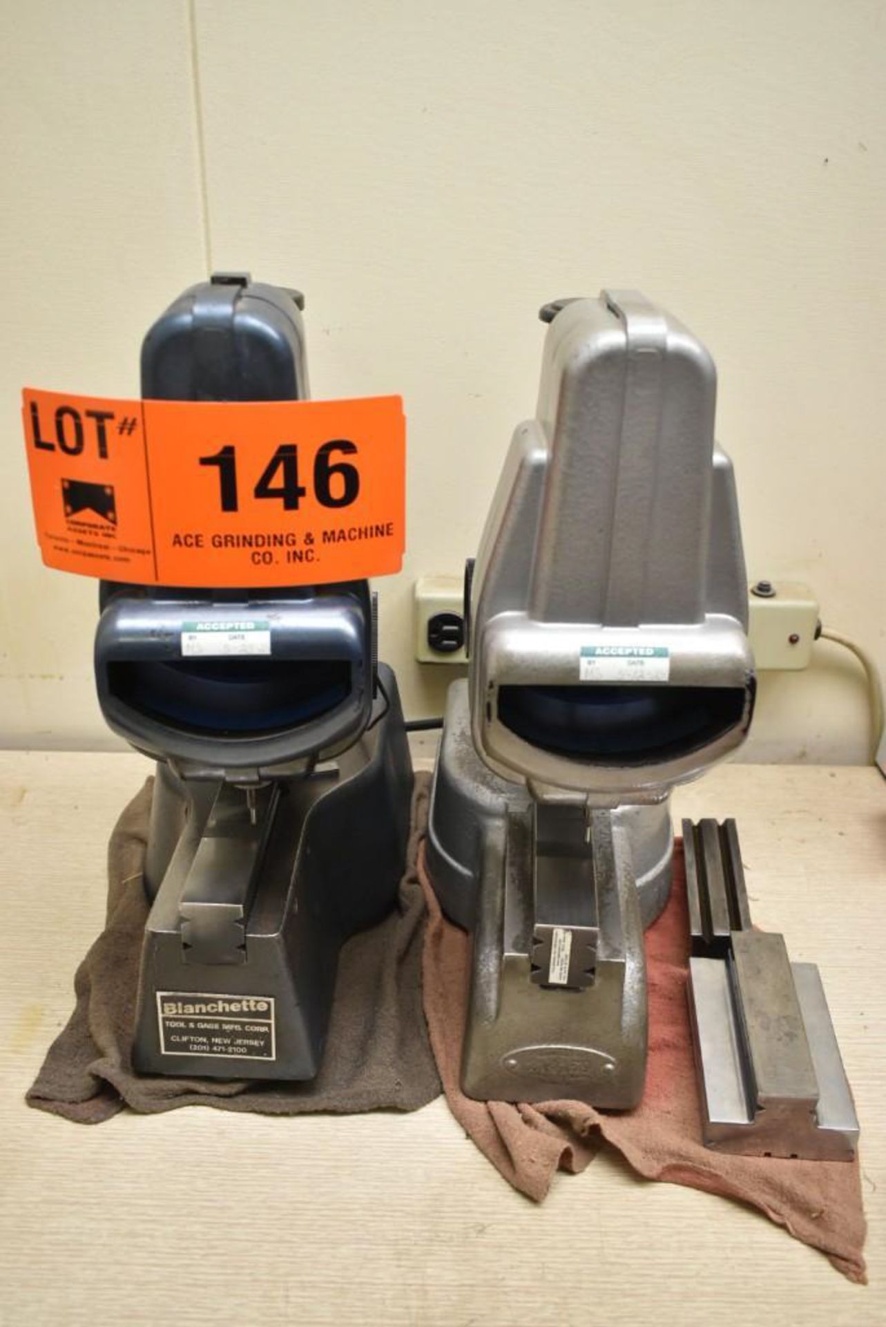 { Group of lots: 146, 147 } LOT/ BLANCHETTE MODEL 541 & SHEFFIELD MODEL ...
