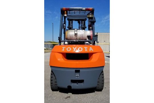 TOYOTA (2011) 7FGU35 8,000 LB. CAPACITY LPG FORKLIFT WITH 132” MAX ...