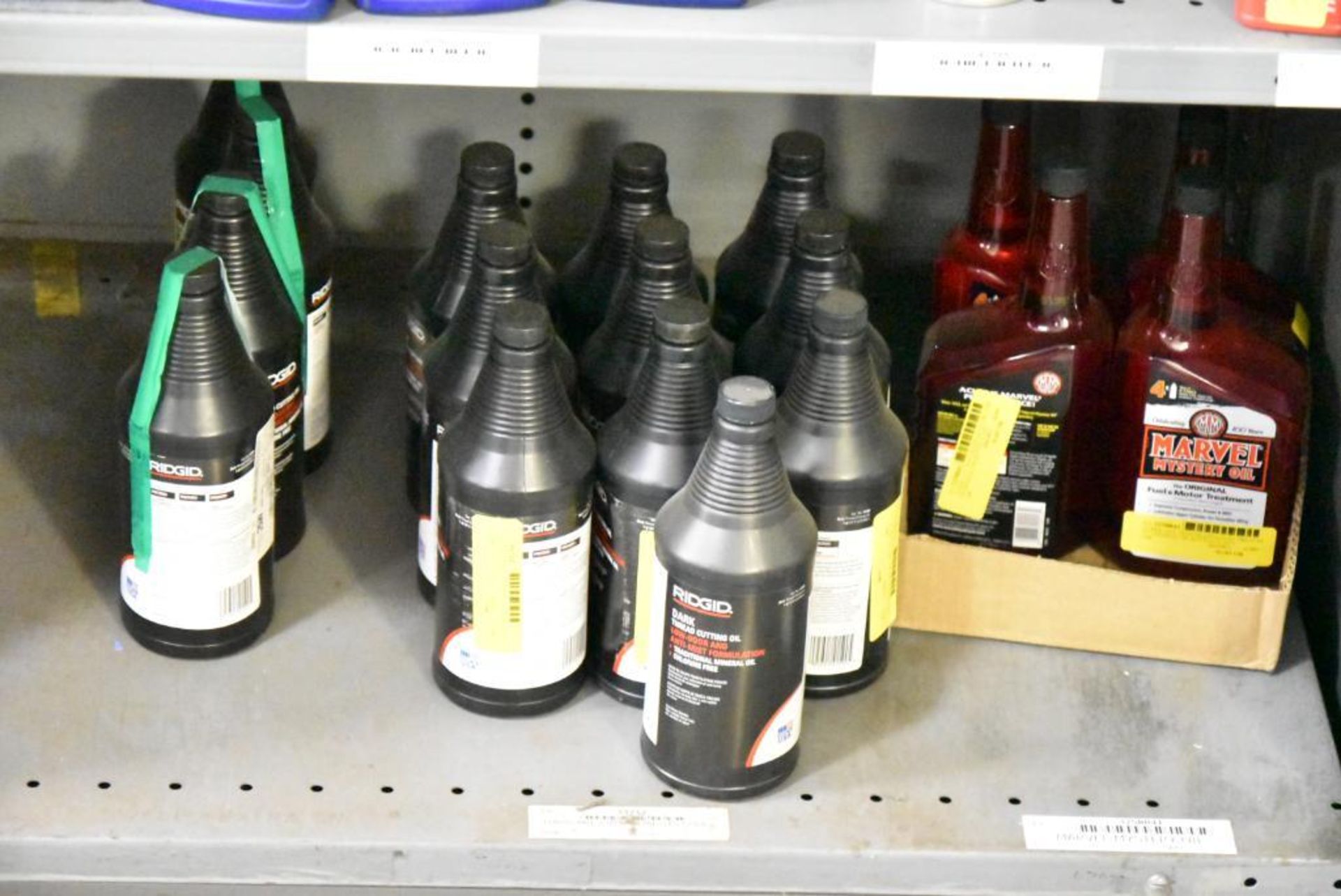 LOT/ CONTENTS OF SHELF - INCLUDING OILS, LUBRICANTS, CHEMICALS [RIGGING ...