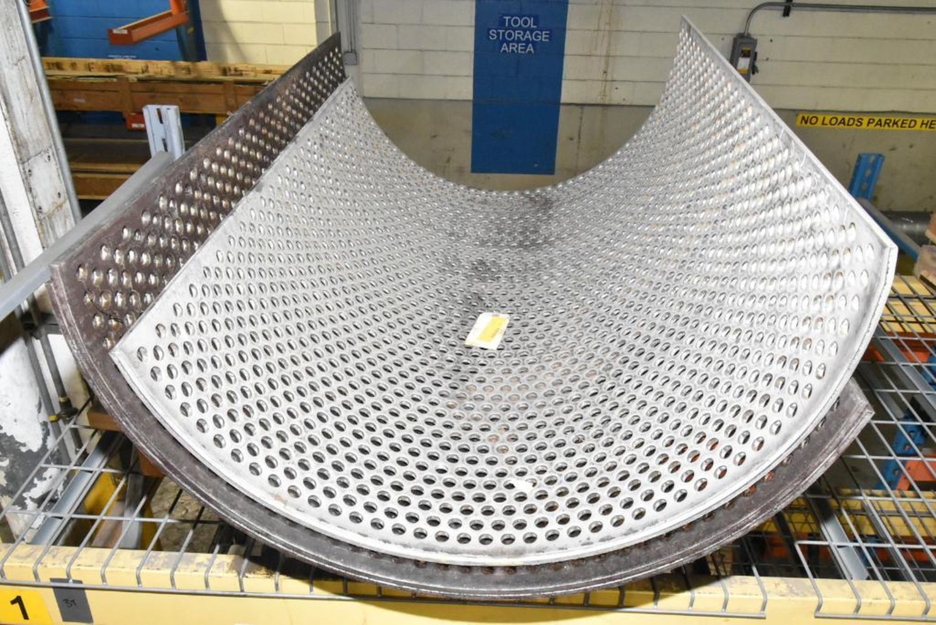 { Choice of lots: 911, 912, 913, 915 } LOT/ STAINLESS STEEL BACKUP CAGE ...
