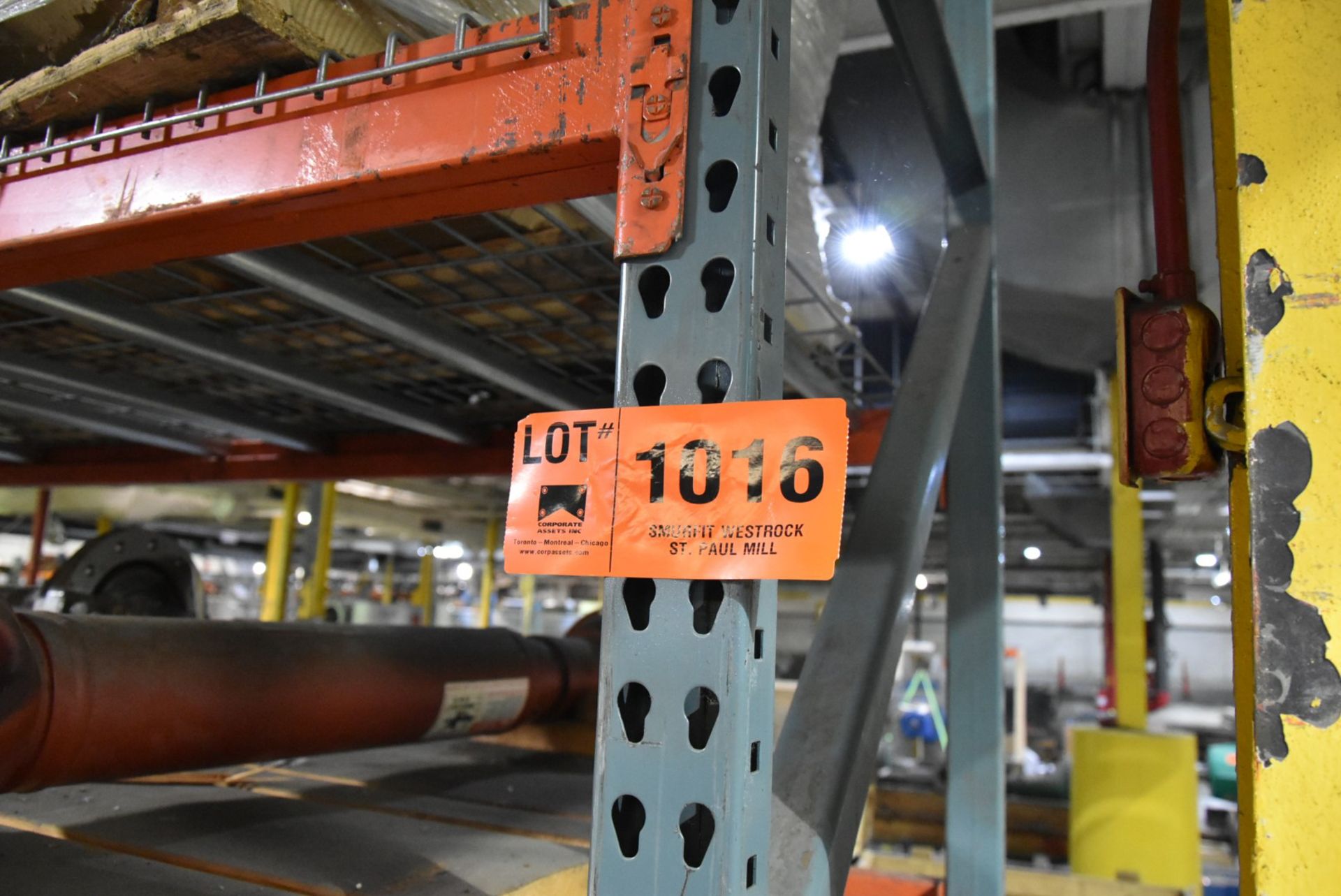 { Group of lots: 1015, 1016, 1017 } LOT/ (4) SECTIONS OF ADJUSTABLE ...