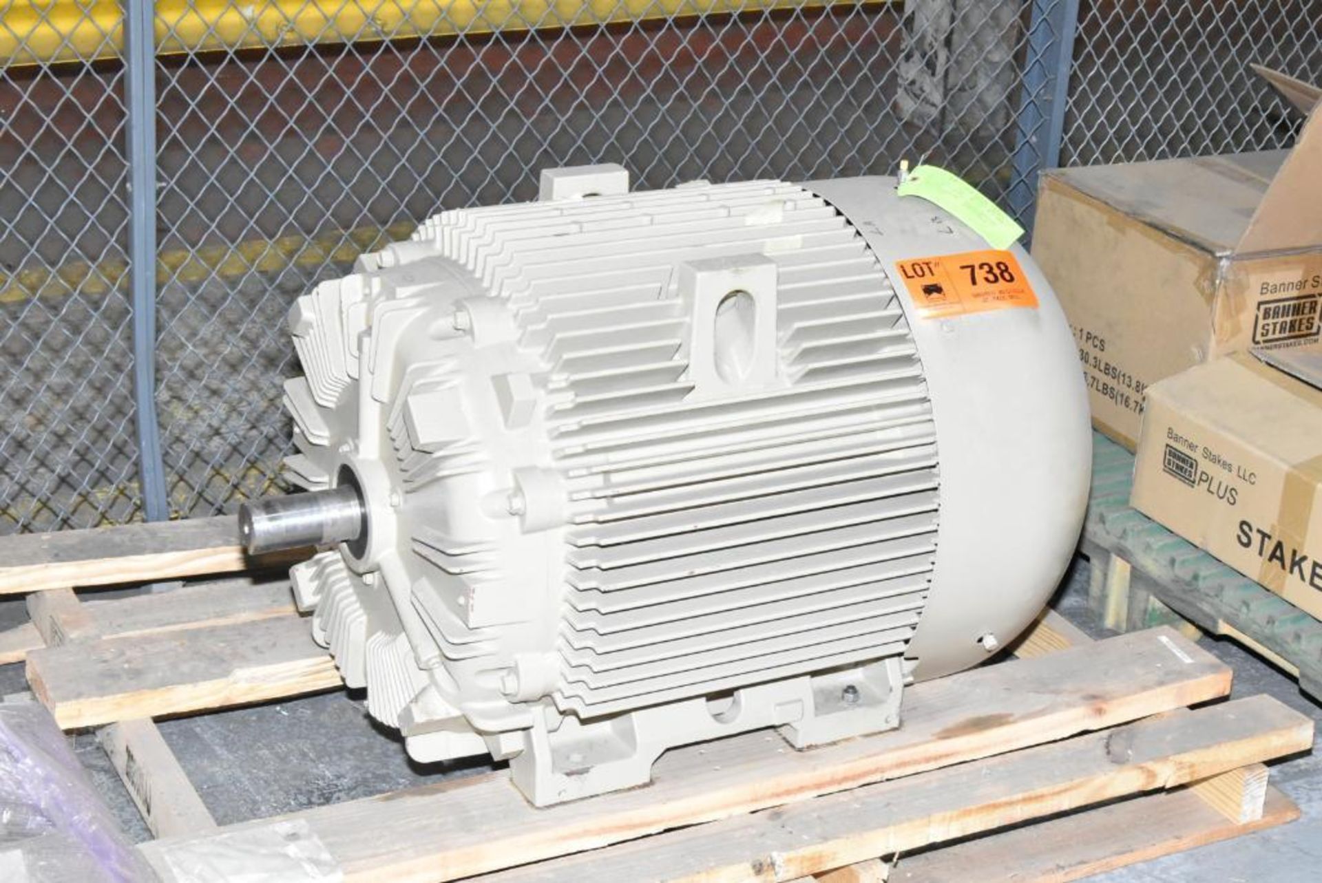 { Choice of lots: 738 } GE ELECTRIC MOTOR WITH 125 HP/450V/138A/3580 ...
