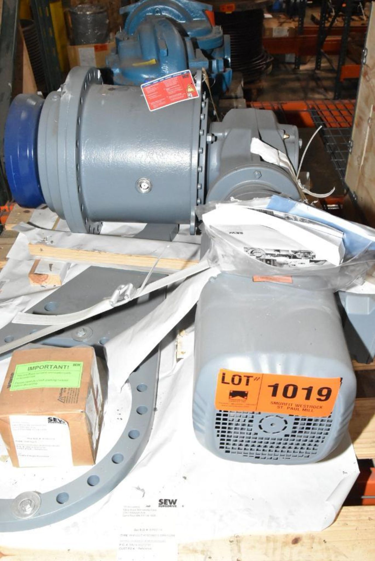 SEW EURODRIVE 10 HP ELECTRIC GEARMOTOR WITH 230/460V, 60 HZ, 1774 RPM ...