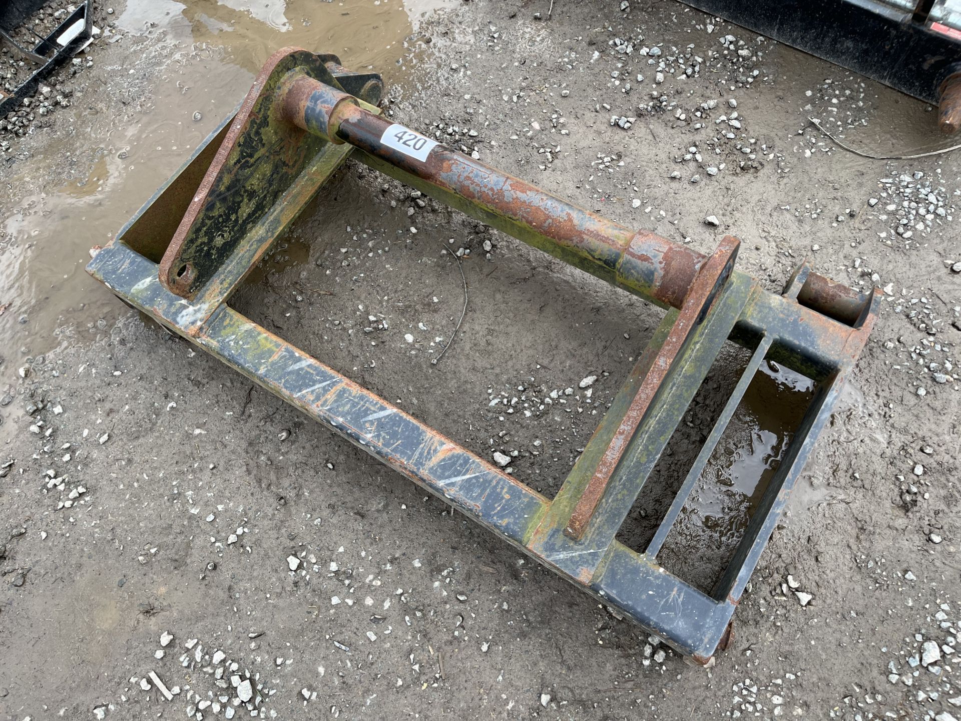 Manitou to JCB plate