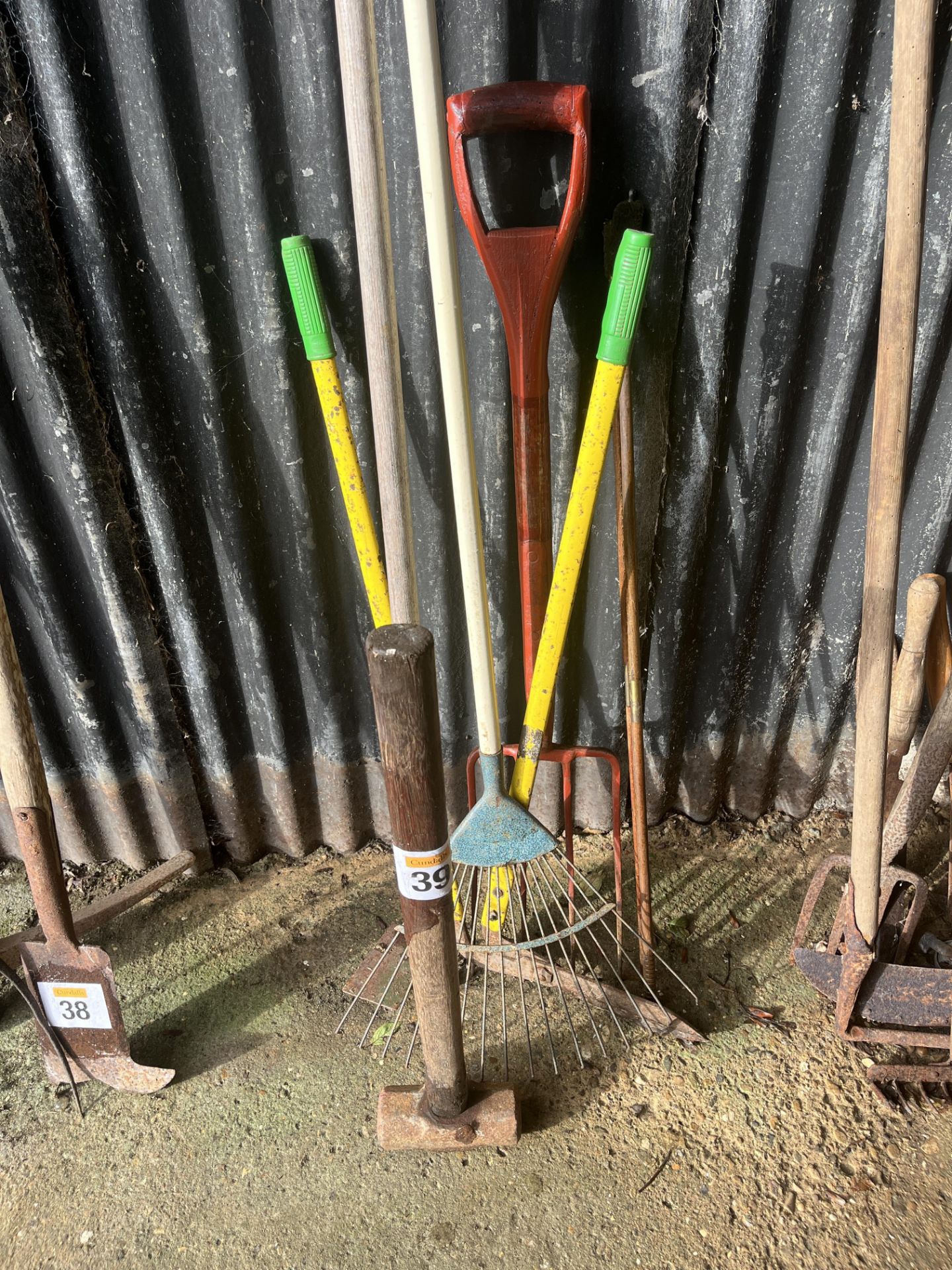 HAND TOOLS