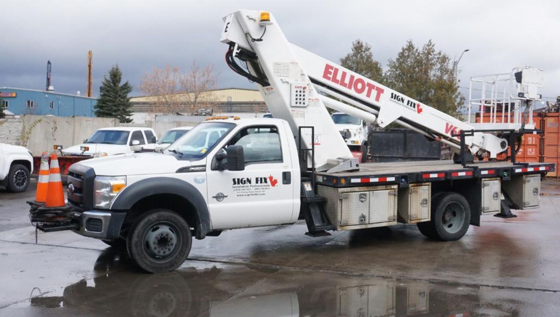 2015 ELLIOTT V60F TELESCOPIC AERIAL PLATFORM LIFT (63' MAX WORKING ...