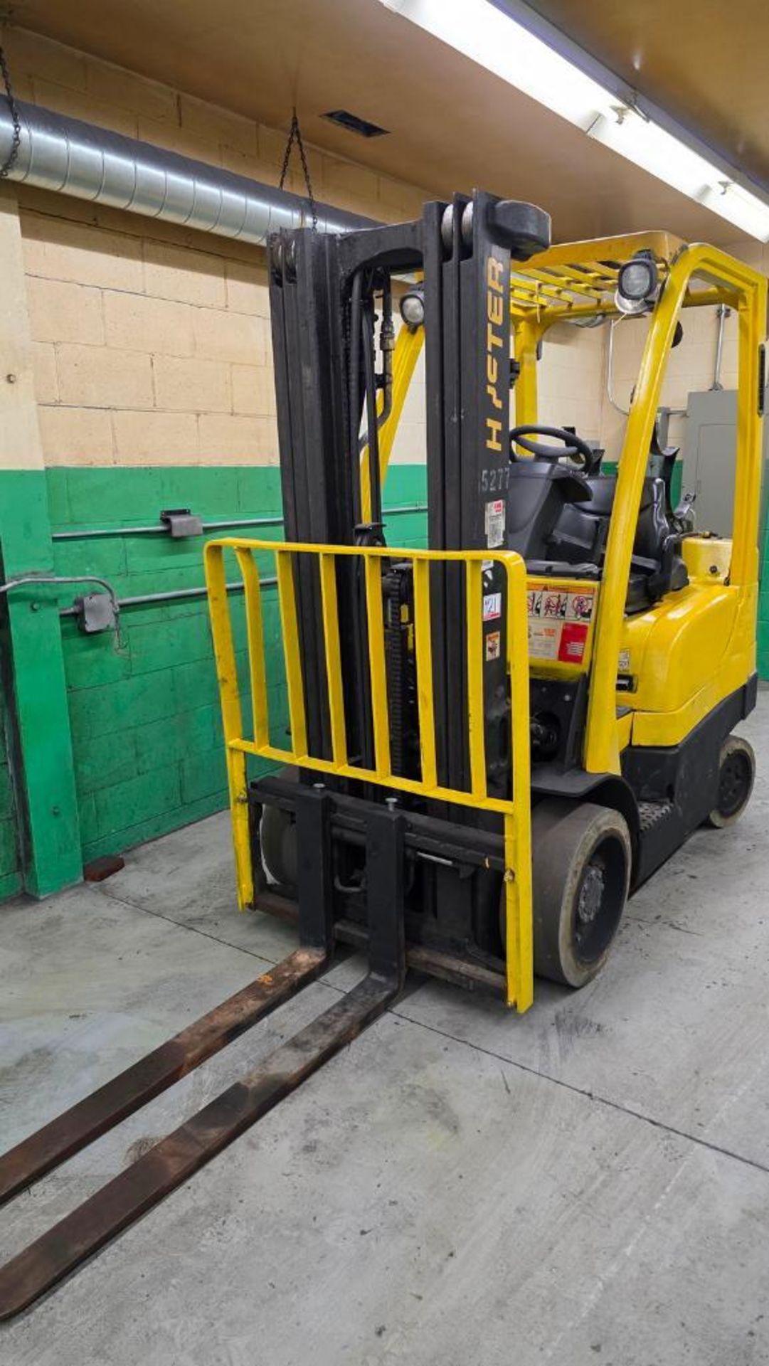 HYSTER S50FT PROPANE POWERED 5,000 LBS. CAP. FORKLIFT W/ 3-STAGE MAST ...