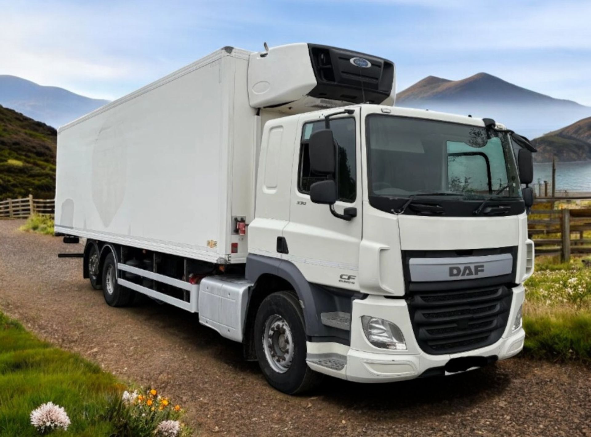2015 DAF Trucks CF 330 26ton 6x2 Fridge LorryKey Details:Make: DAF ...