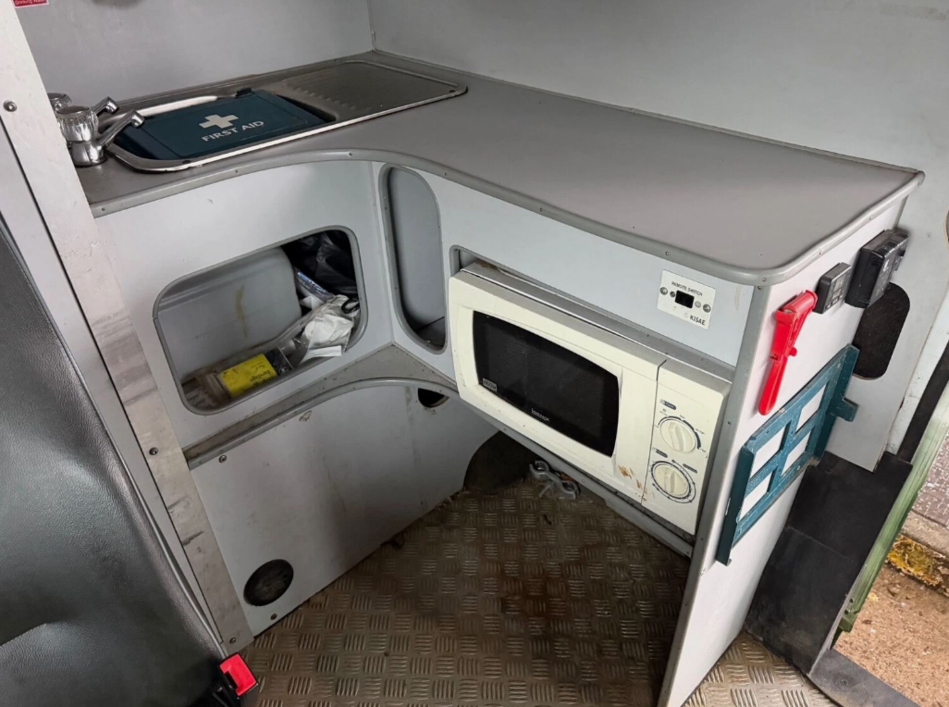 2017 FORD TRANSIT T350 130PS LWB WELFARE UNIT WITH REAR TOILET EURO ...