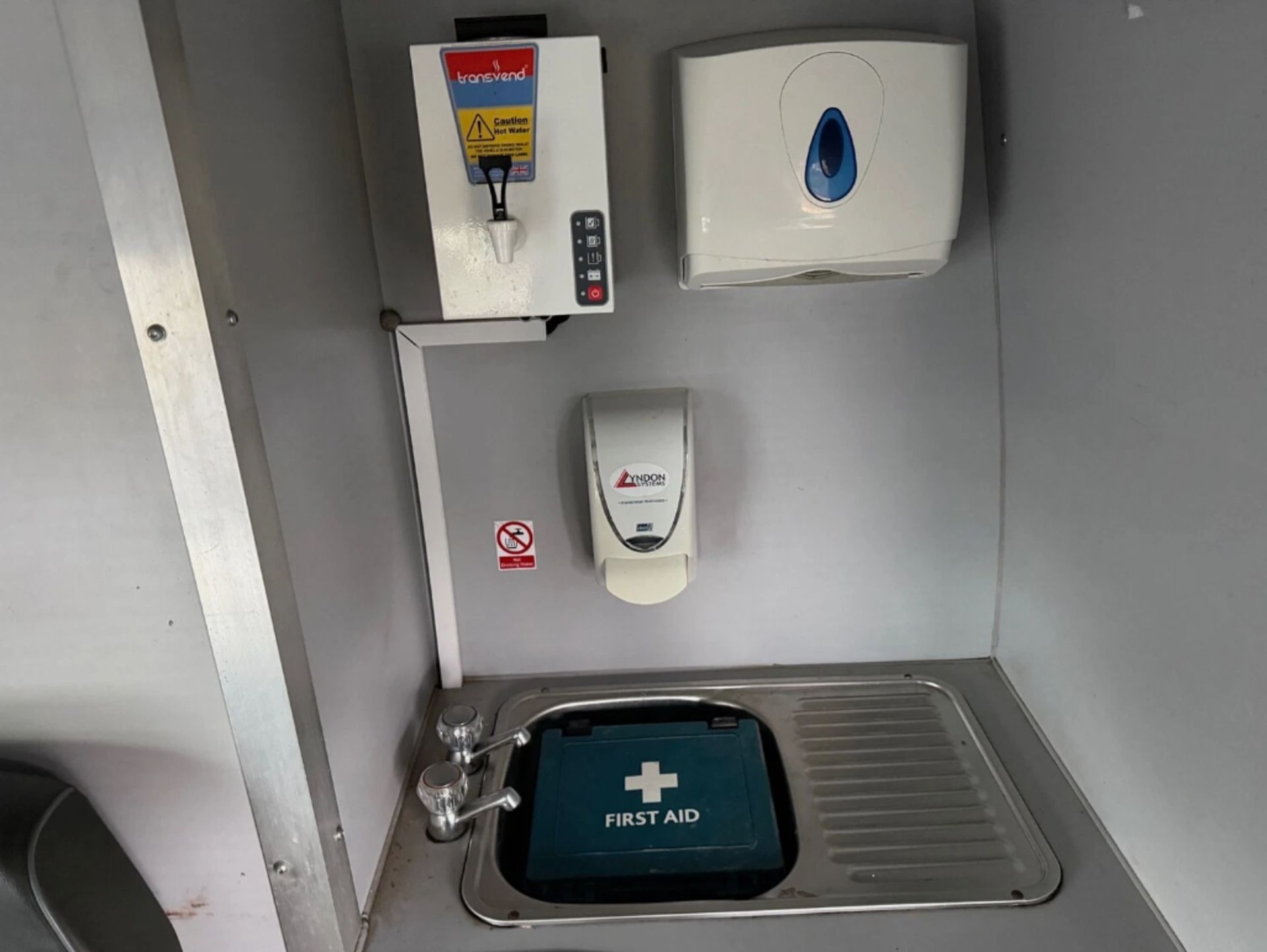 2017 FORD TRANSIT T350 130PS LWB WELFARE UNIT WITH REAR TOILET EURO ...