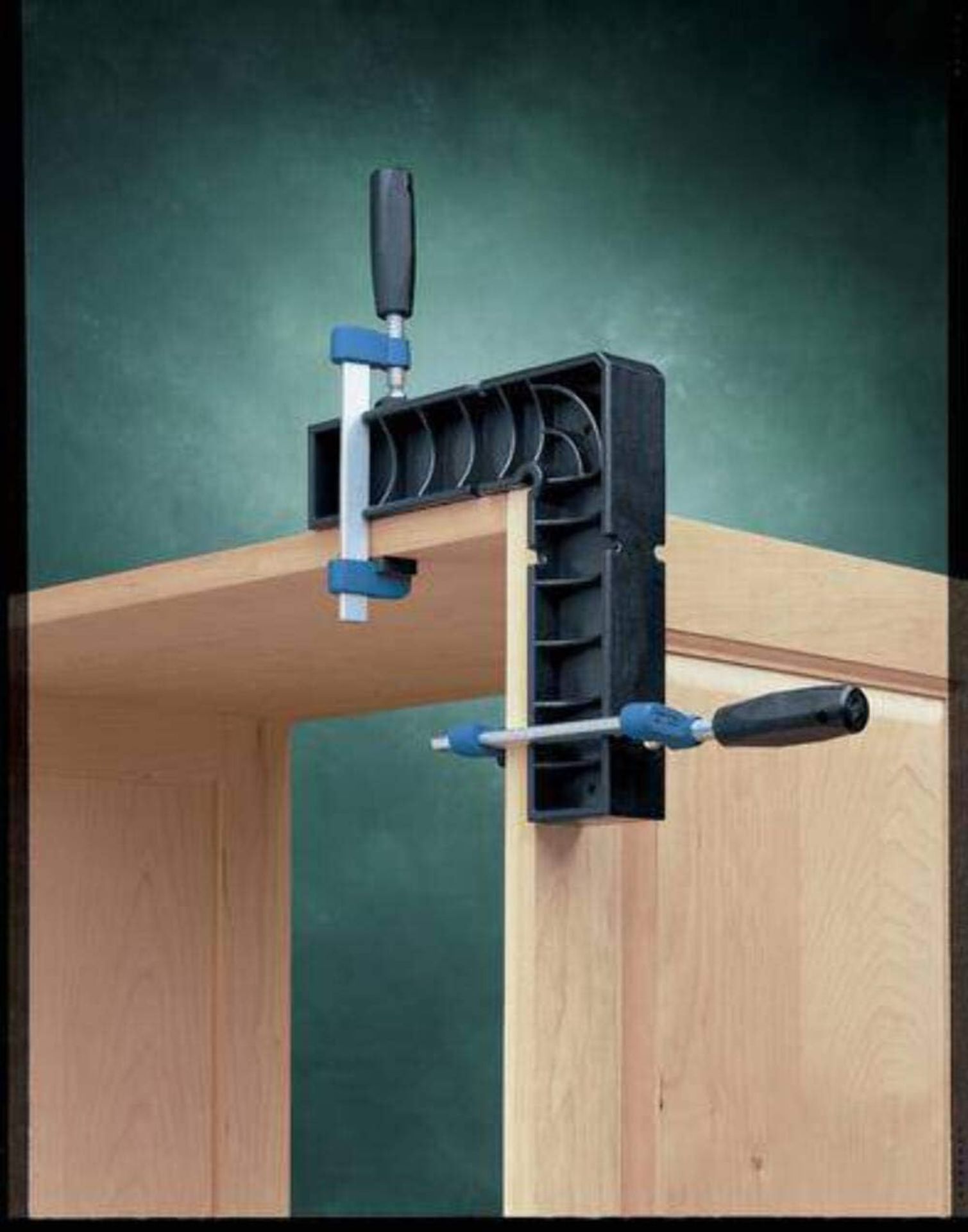 Approx 98 PIECES OF ROCKLER CLAMP-IT® ASSEMBLY SQUARE 8 - 1-1/2" *Note ...