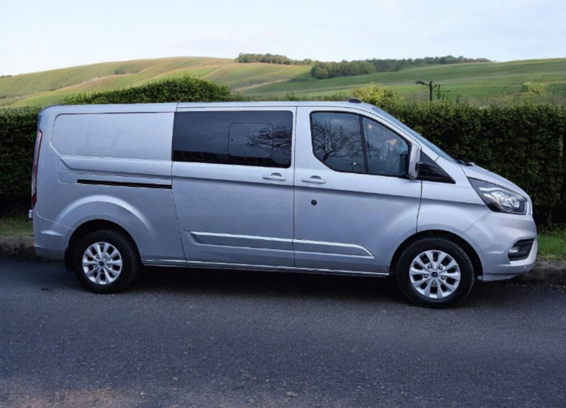 2020 FORD TRANSIT CUSTOM 300 LIMITED – CREW VANMake: FordModel: Transit ...