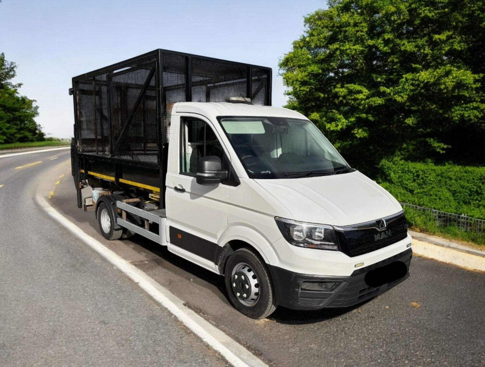 2019 MAN TGE 5.180 Auto 5 Ton Twin Wheel Cage Tipper with Tail Lift ...
