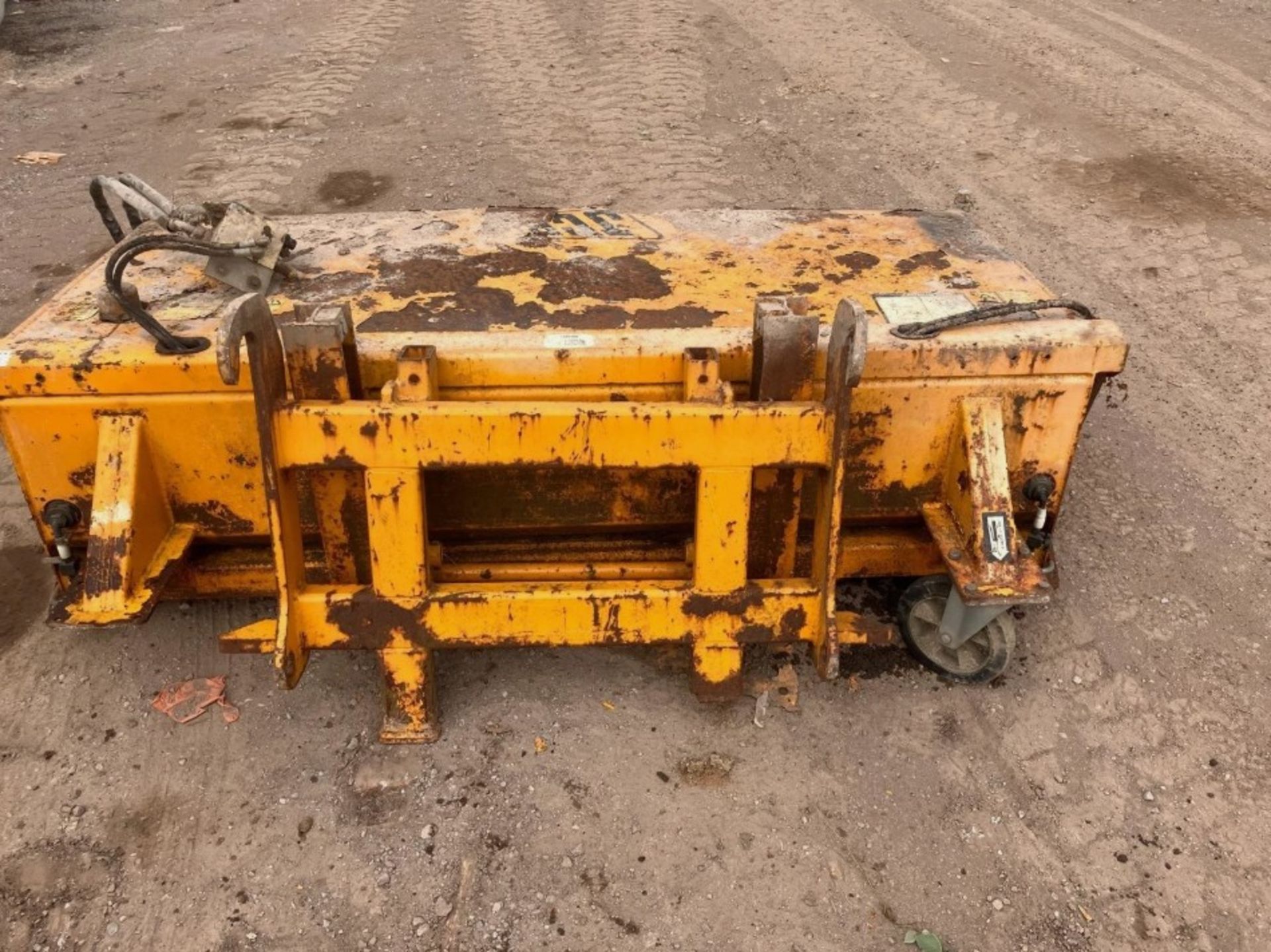 JCB SC240 Road Sweeper Attachment – Spares or RepairsType: Sweeper ...