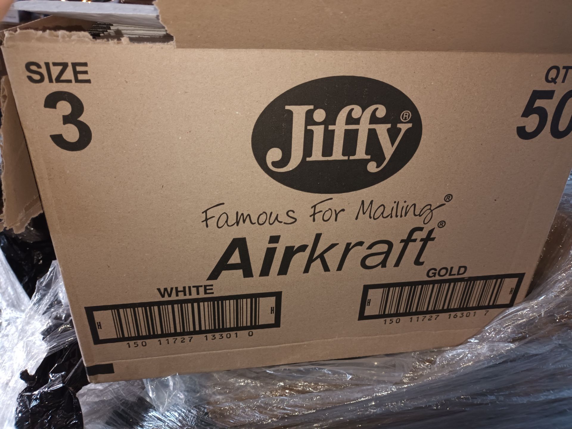 Pallet of 2400 jiffy bags48 boxes Each box contains 50 eachWhiteSize ...