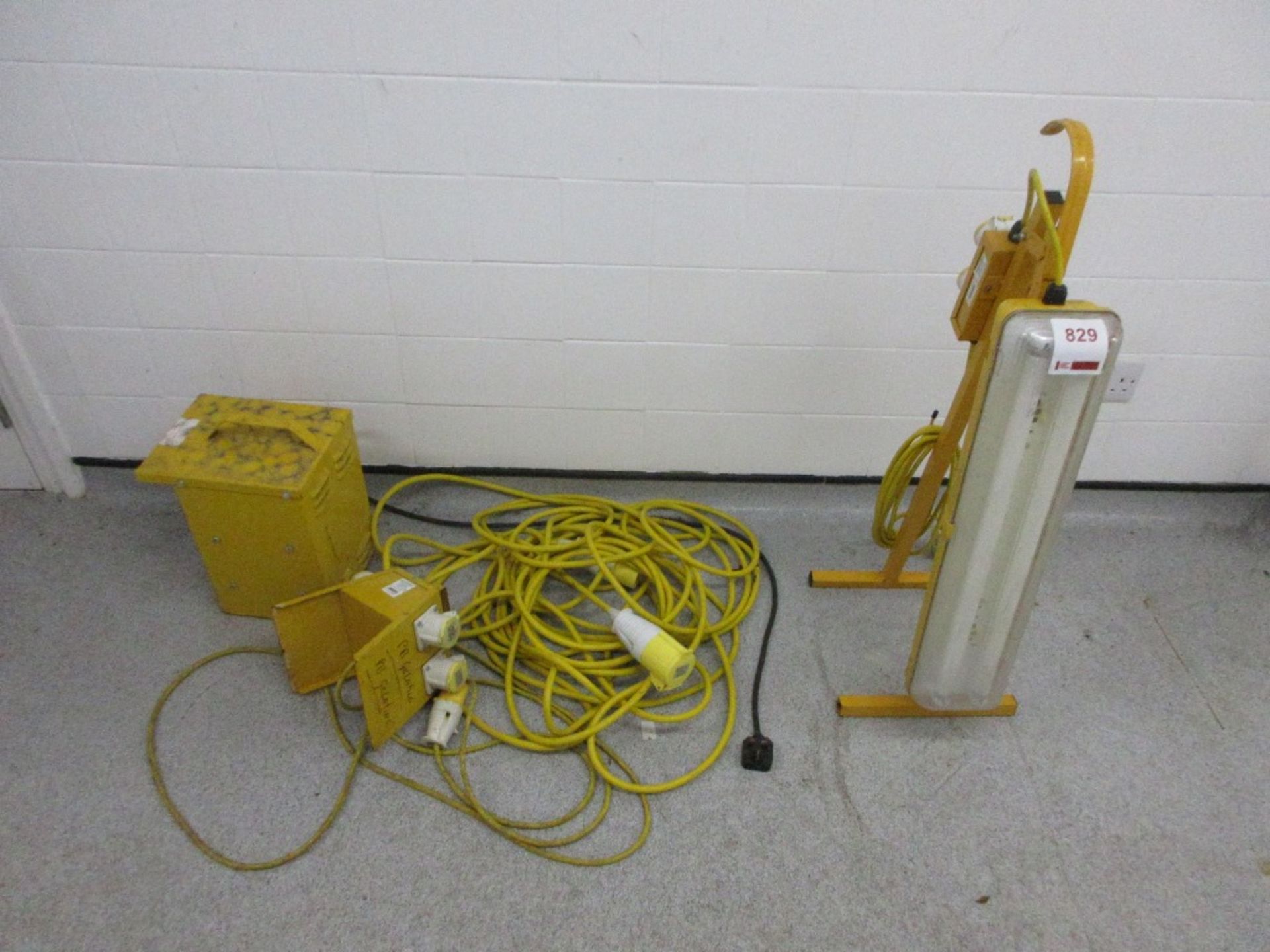 Carrol twin outlet transformer 4kva, extension leads 110v, 1 x single ...