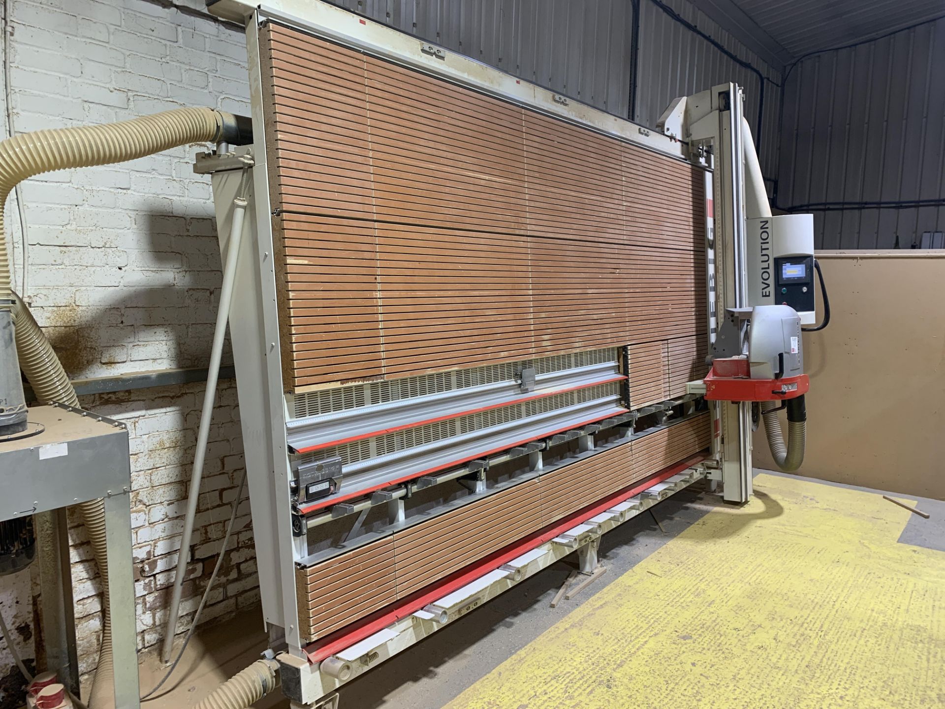 Striebig Evolution 9 Vertical panel saw with twin bag dust extraction ...