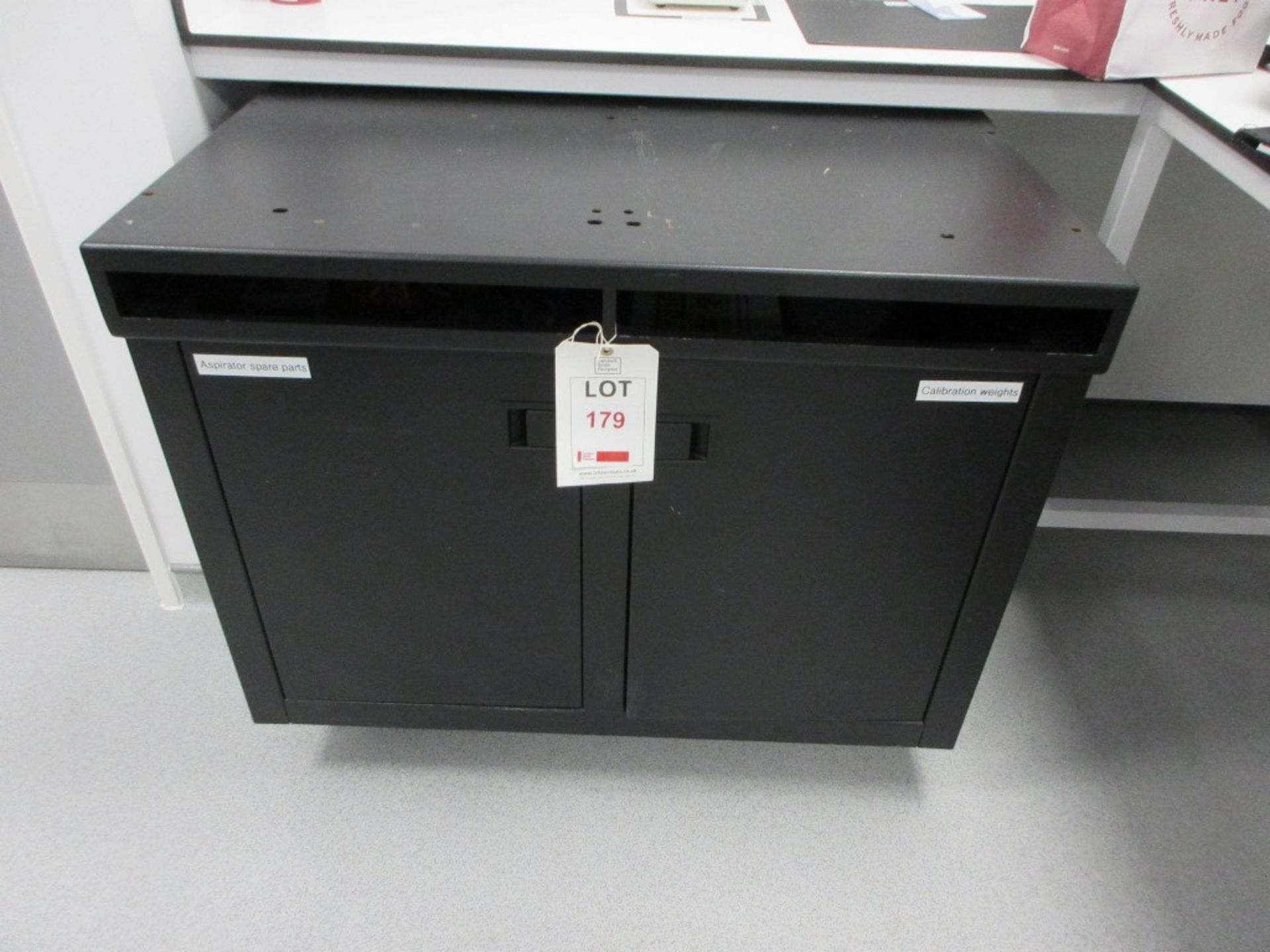 Metal 2-door mobile under workbench storage unit, 1m x 650mm
