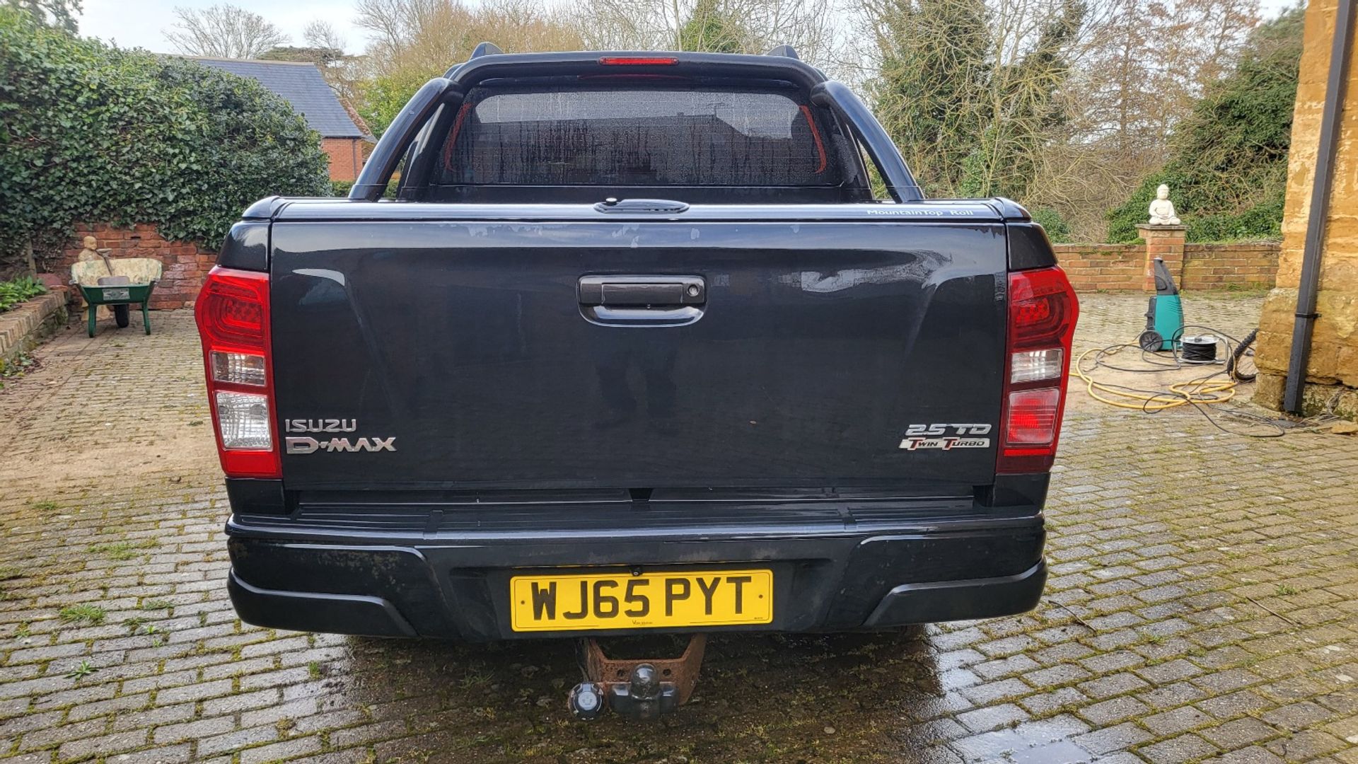 Isuzu D-Max 2.5TD Blade Double Cab Pick-up, Registration WJ65 PYT, Date ...