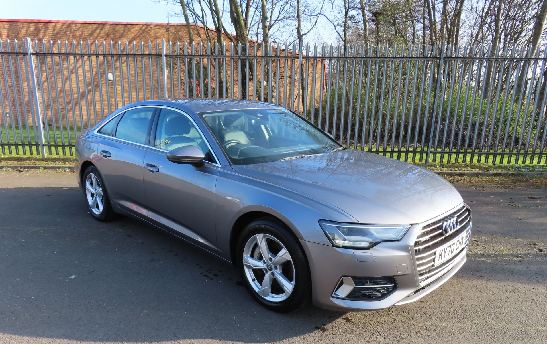 2020 AUDI A6 50 TFSIE Quattro Hybrid Saloon Car. Comes with 2 x Fobs ...