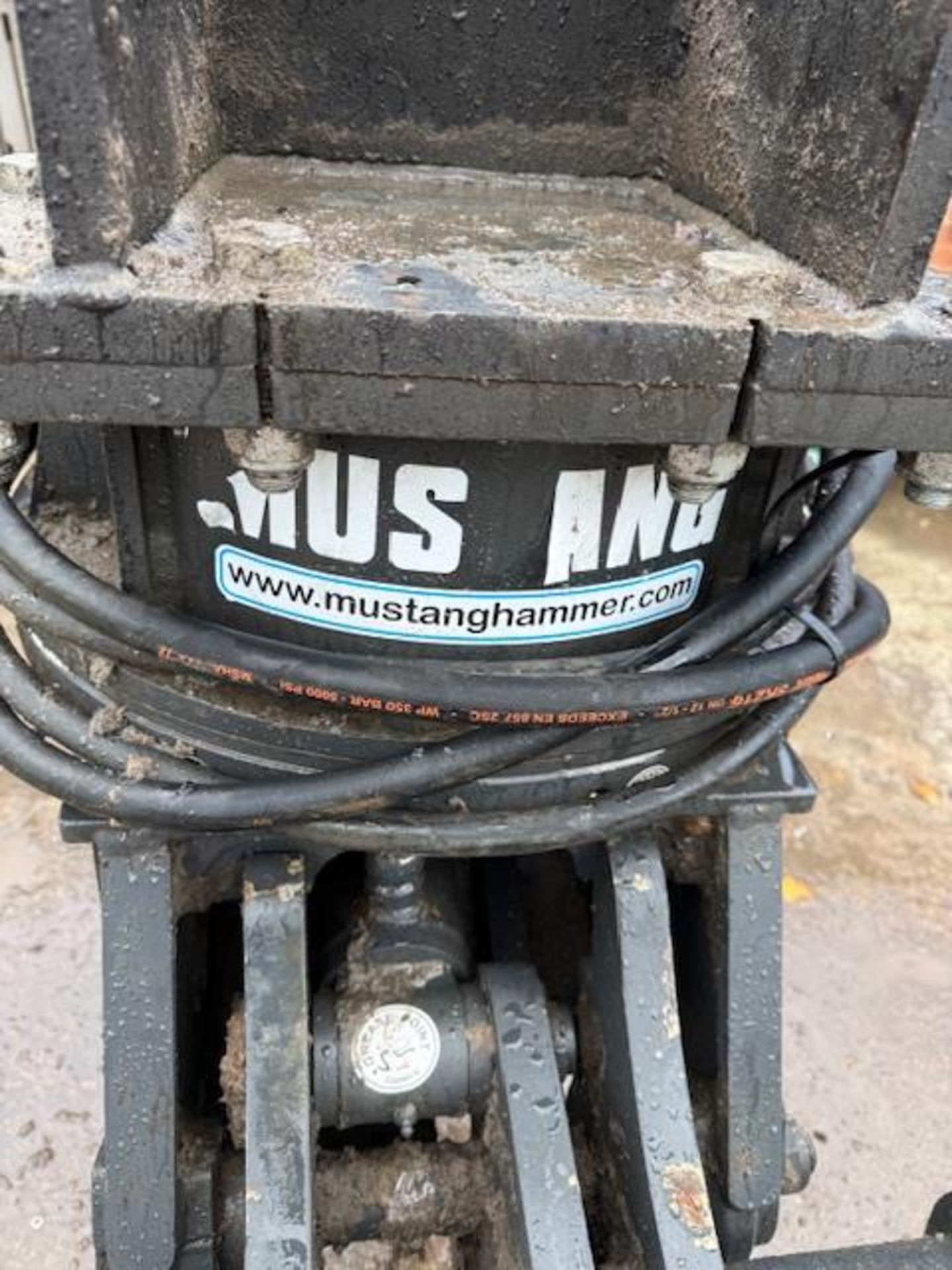 Mustang Hydraulic Grab for JCB fitment. Model GRP 450 D, YOM 2024 ...