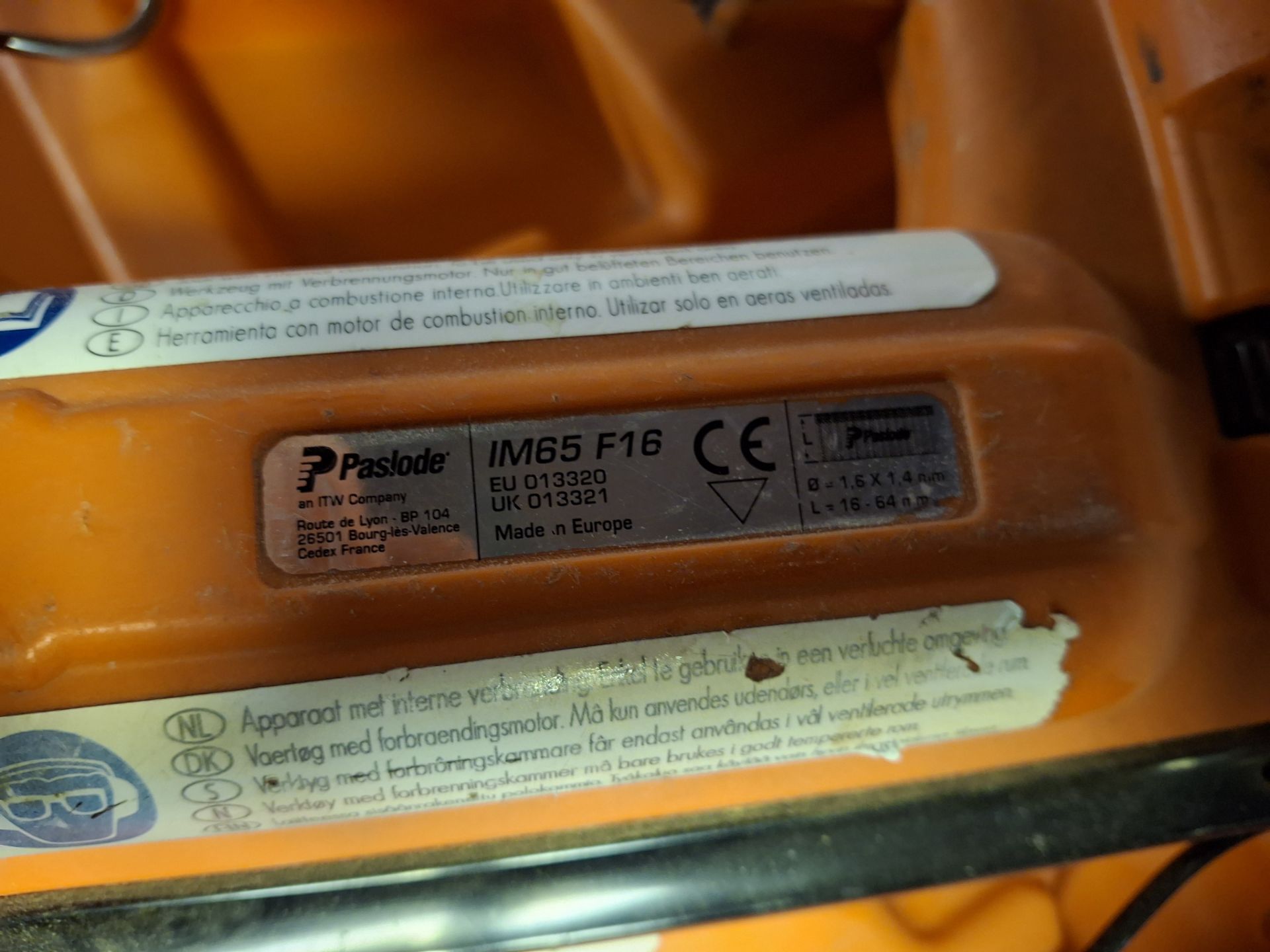 Paslode Impulse IM65 F16 battery operated brad gun