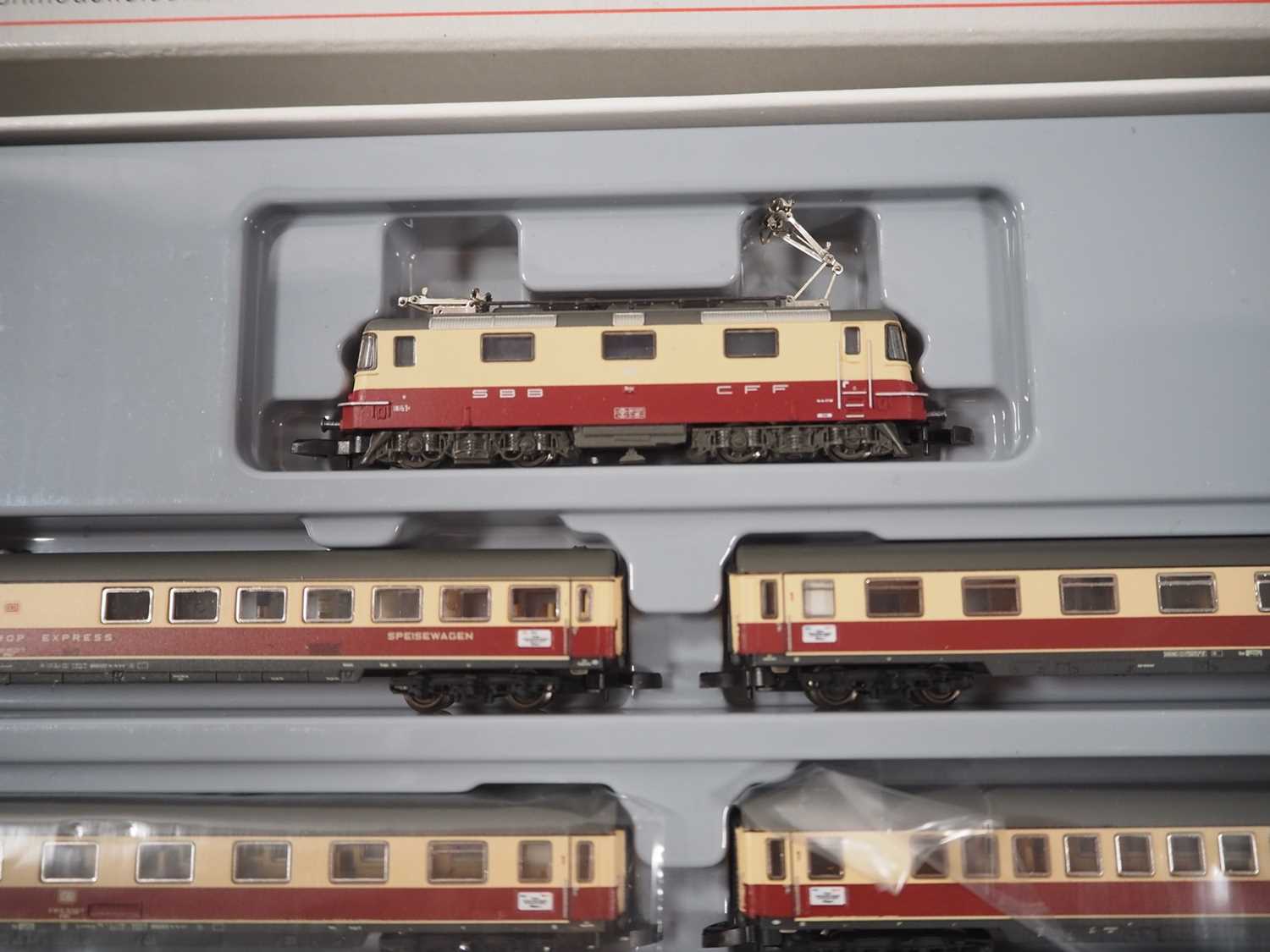 MARKLIN - Z gauge 81593 TEE 'Roland' train pack comprising Swiss ...
