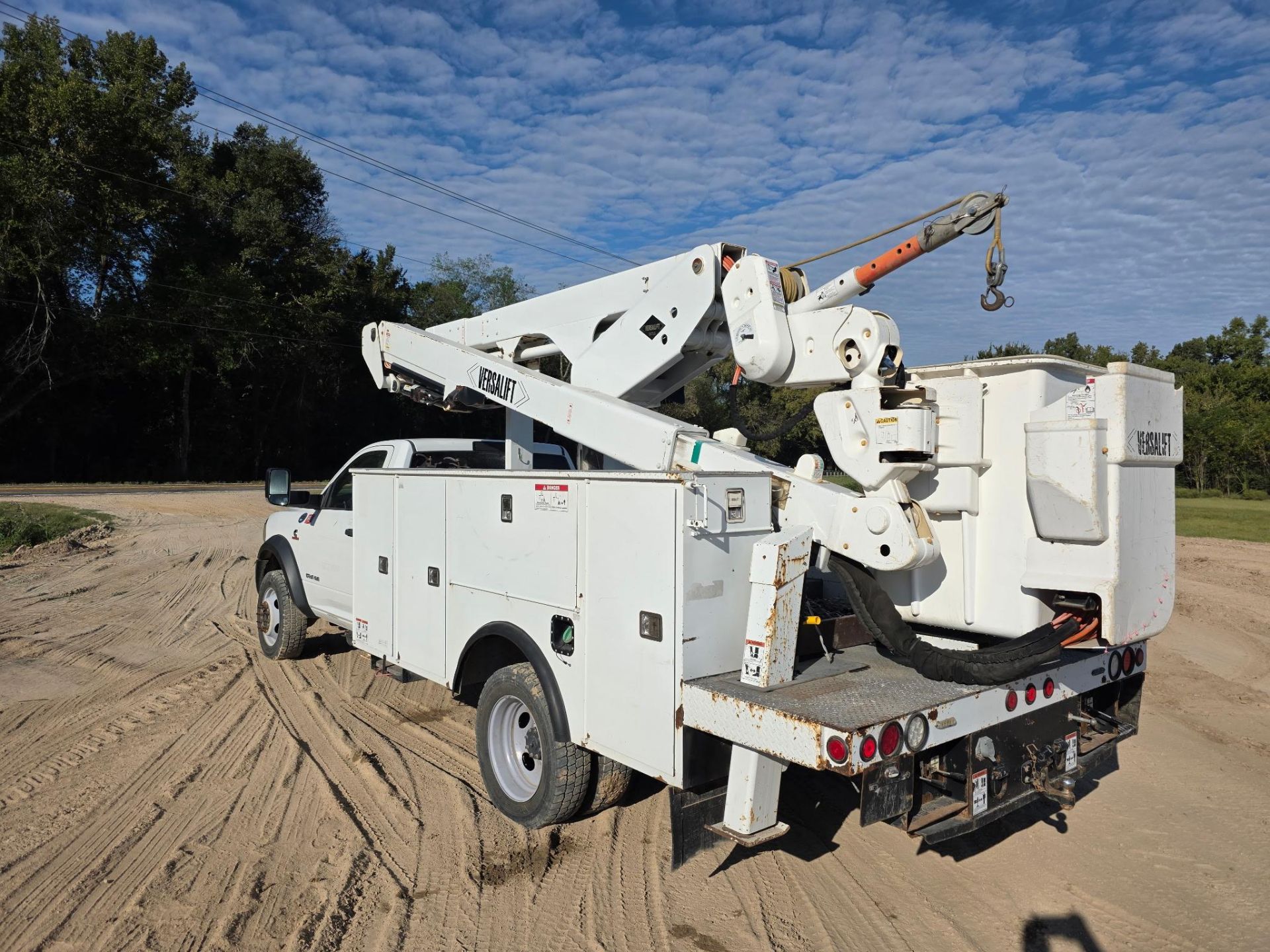 Description: 2019 RAM 5500 Bucket Truck, Cummins Diesel, Automatic ...