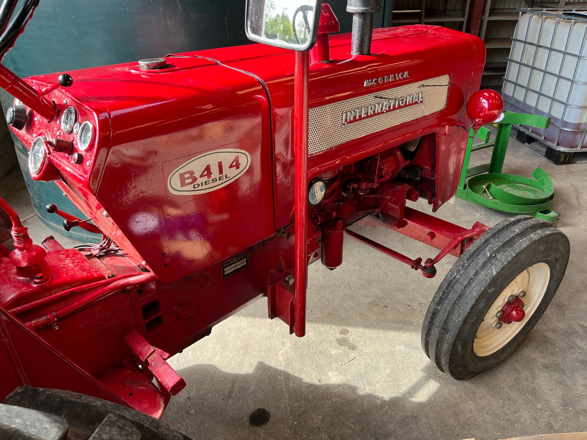 1961 McCormick International B414 diesel tractor, 146 YUG