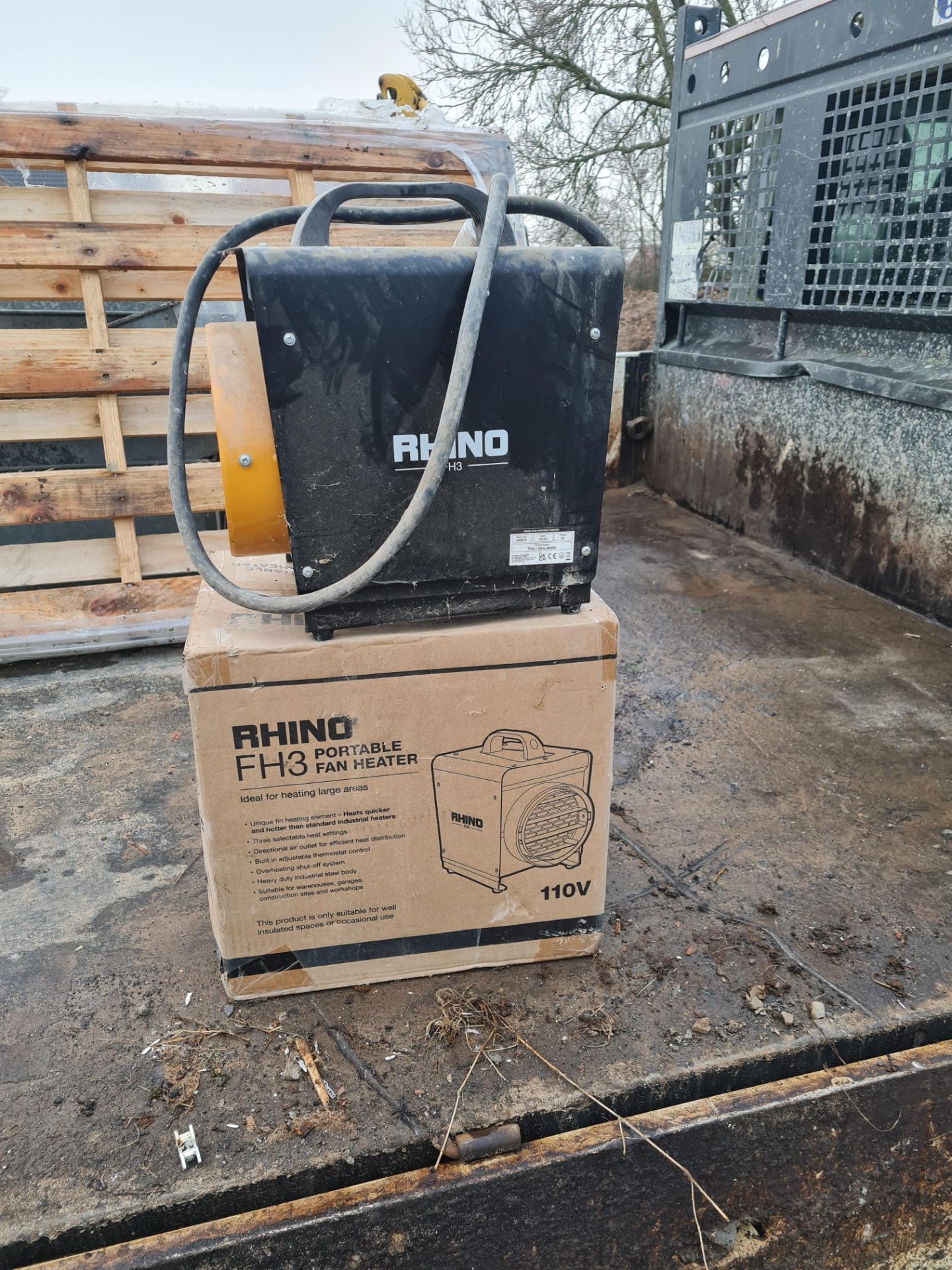 2 x Rhino FH3 portable fan heater