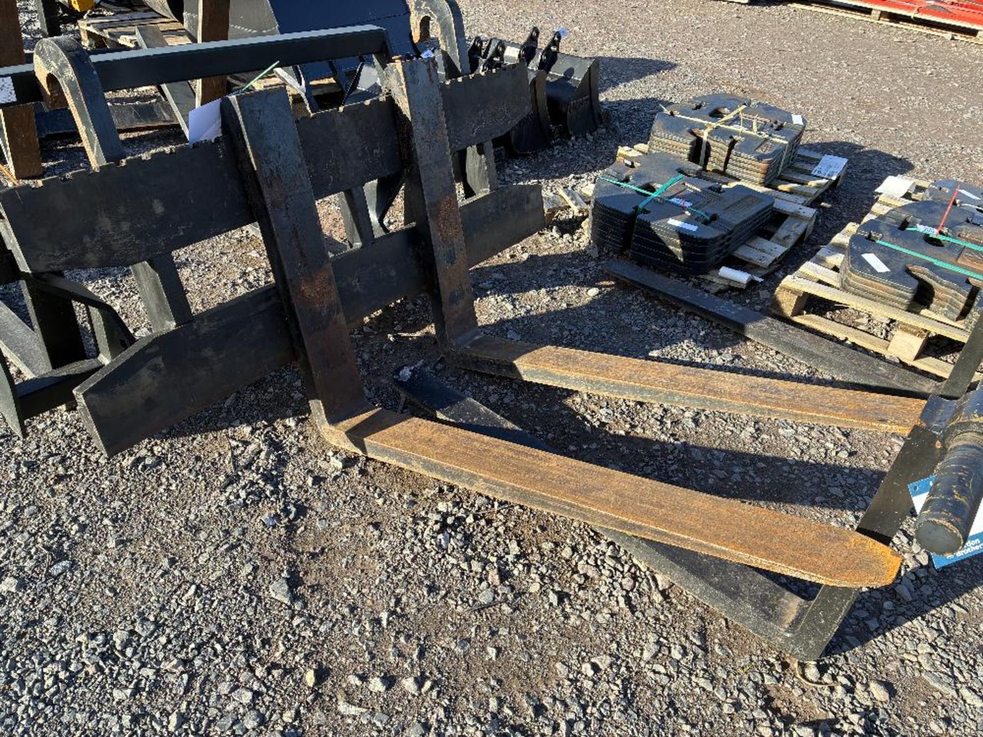 JCB Q-Fit Pallet Tines on Back Plate