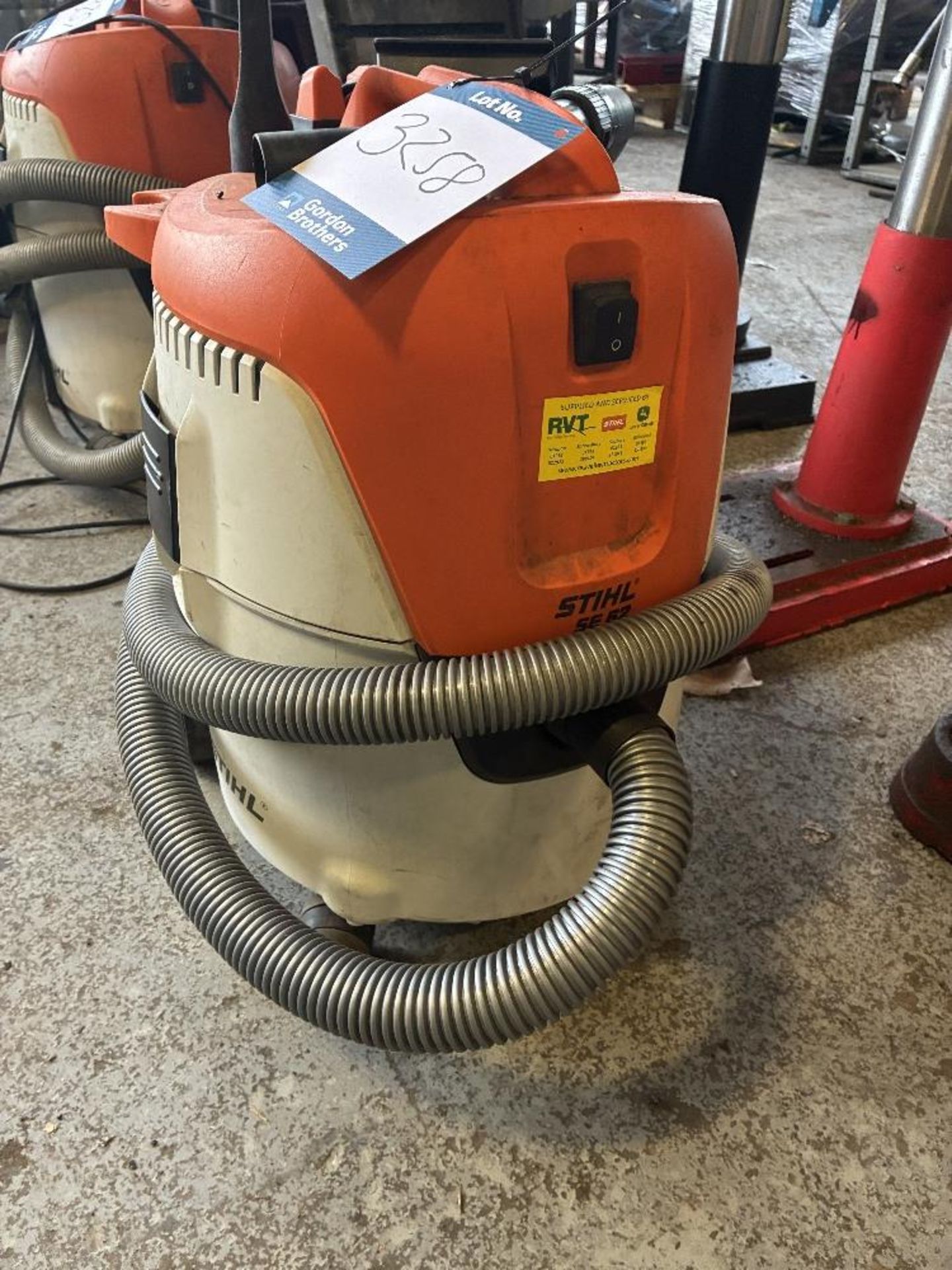 Stihl SE62 Electric Vacuum Cleaner
