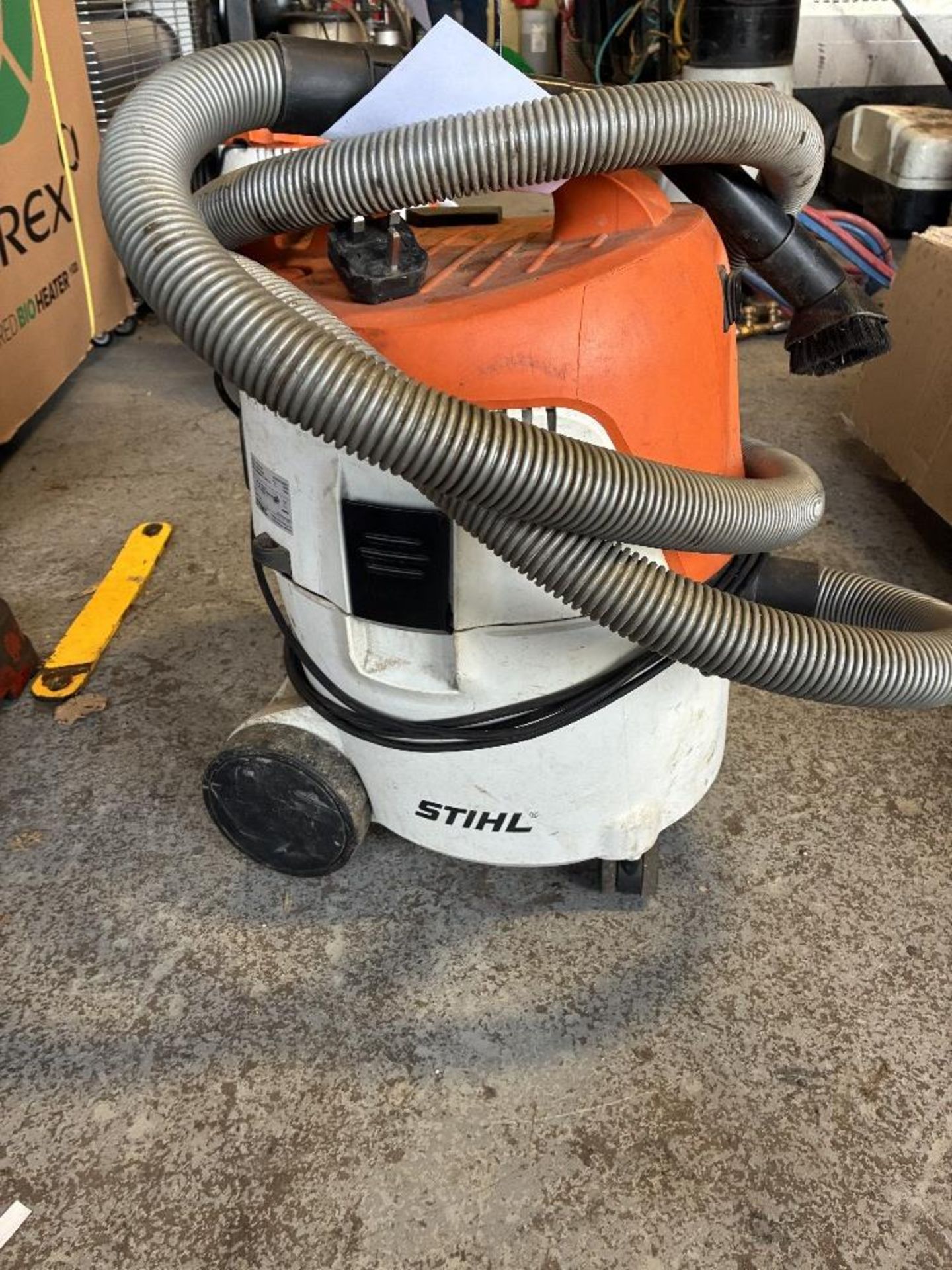 Stihl SE62 Electric Vacuum CleanerSerial No. 969292346