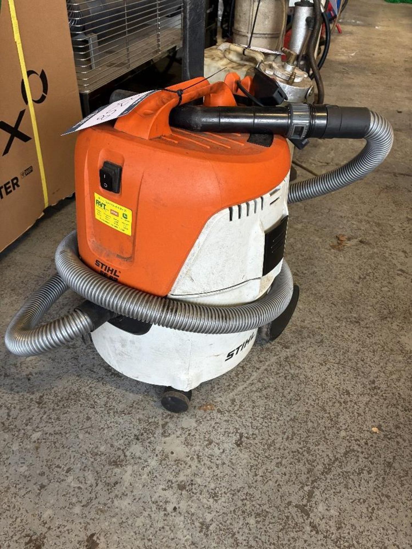 Stihl SE62 Electric Vacuum Cleaner