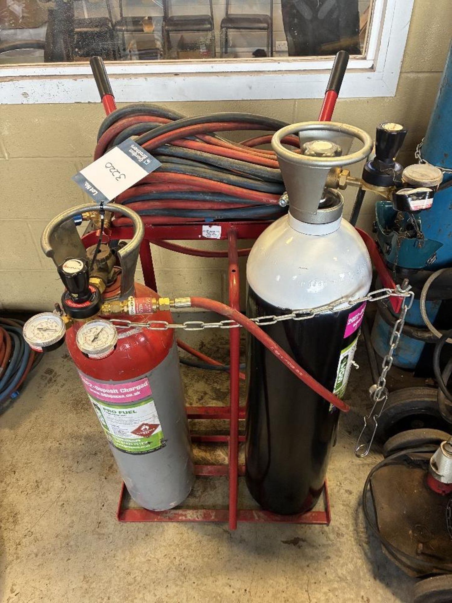 Oxy/Acetylene Torch Kit To Include Trolley, Torch, Regulators & Bottles