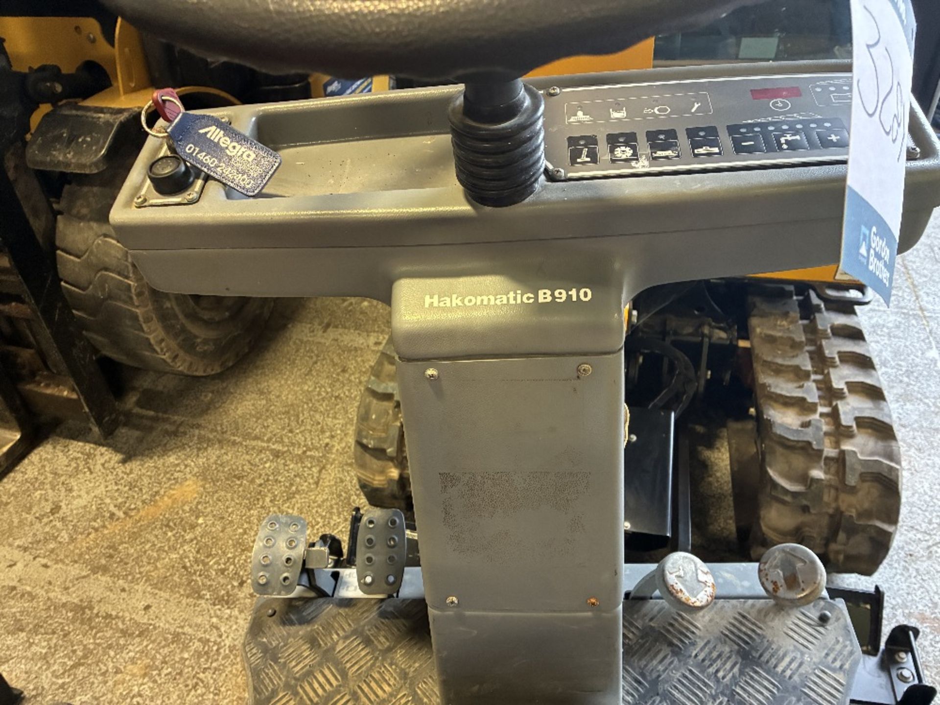 Haka Hakomatic B910 Ride-On Floor Cleaner