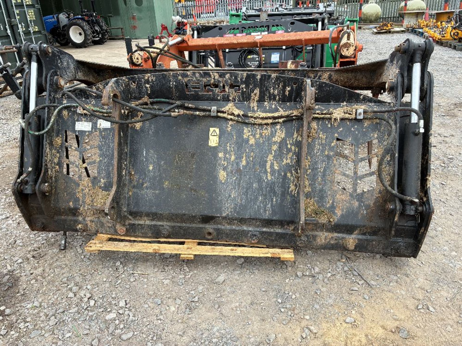 JCB 980/B0013 Power Grab KV-KV Q-FitSerial No. BA0006786Date of ...