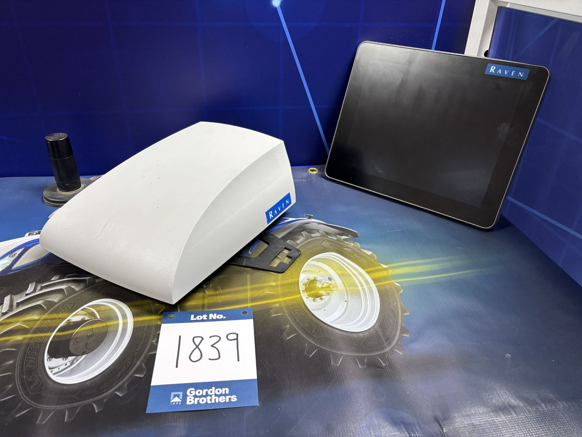 Raven CR12+ Precision Land Management 12.1â€³ Capacitive Touchscreen ...