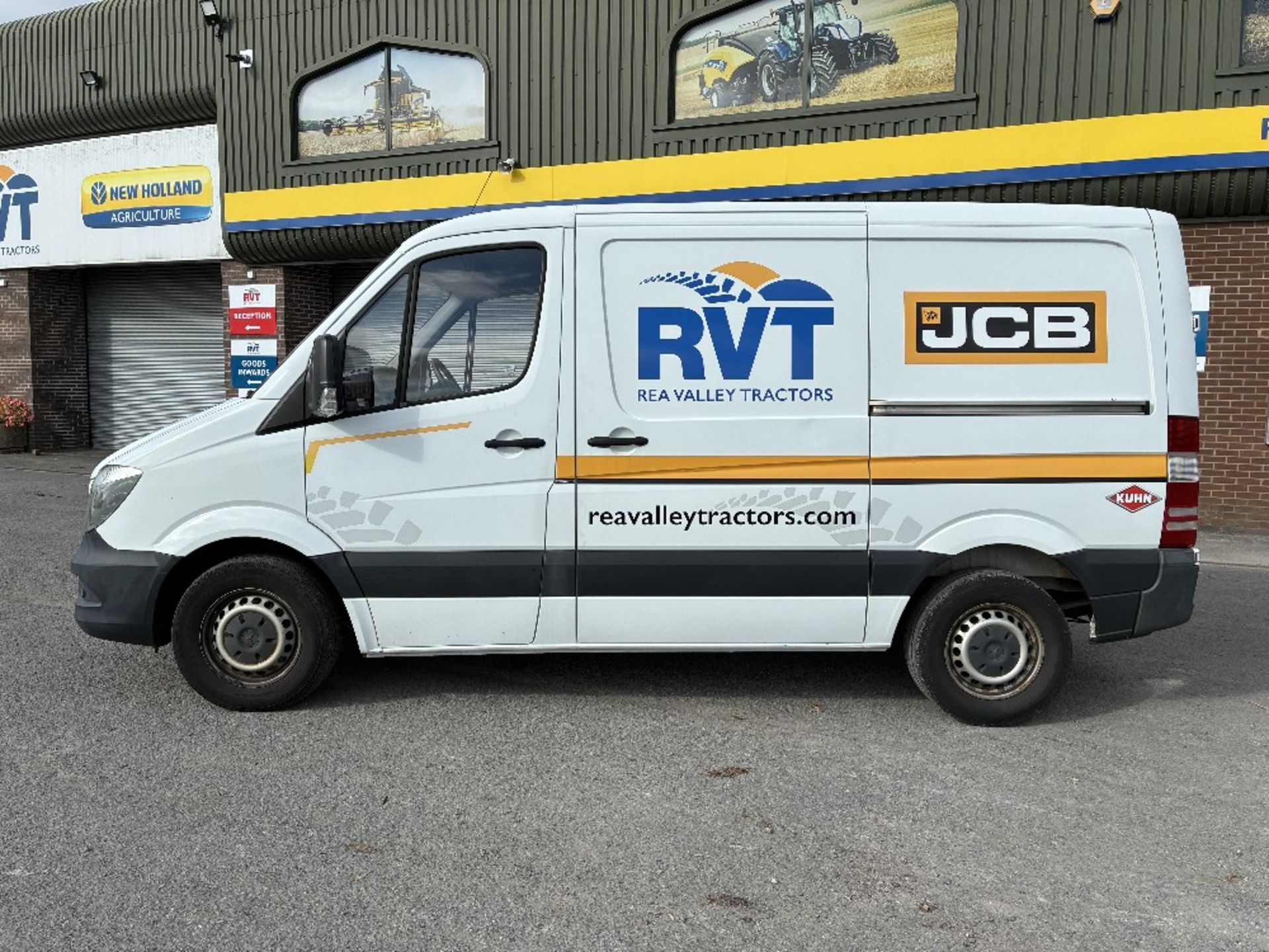 FJ17 UVE Mercedes-Benz Sprinter 316Cdi Blue Efficiency Panel ...