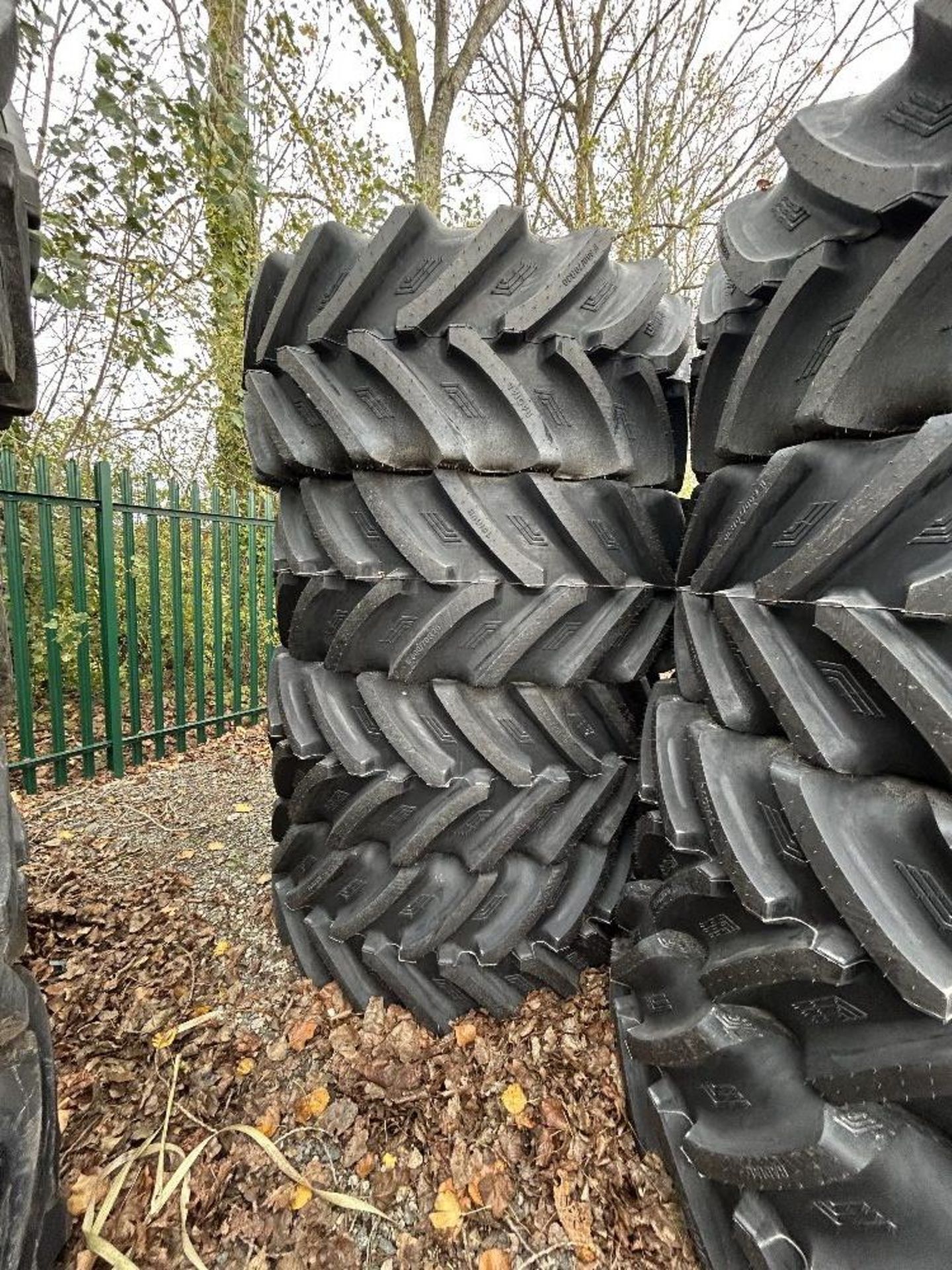 (4) BKT Agrimax Sirio IF 600/70 R30 Tyres