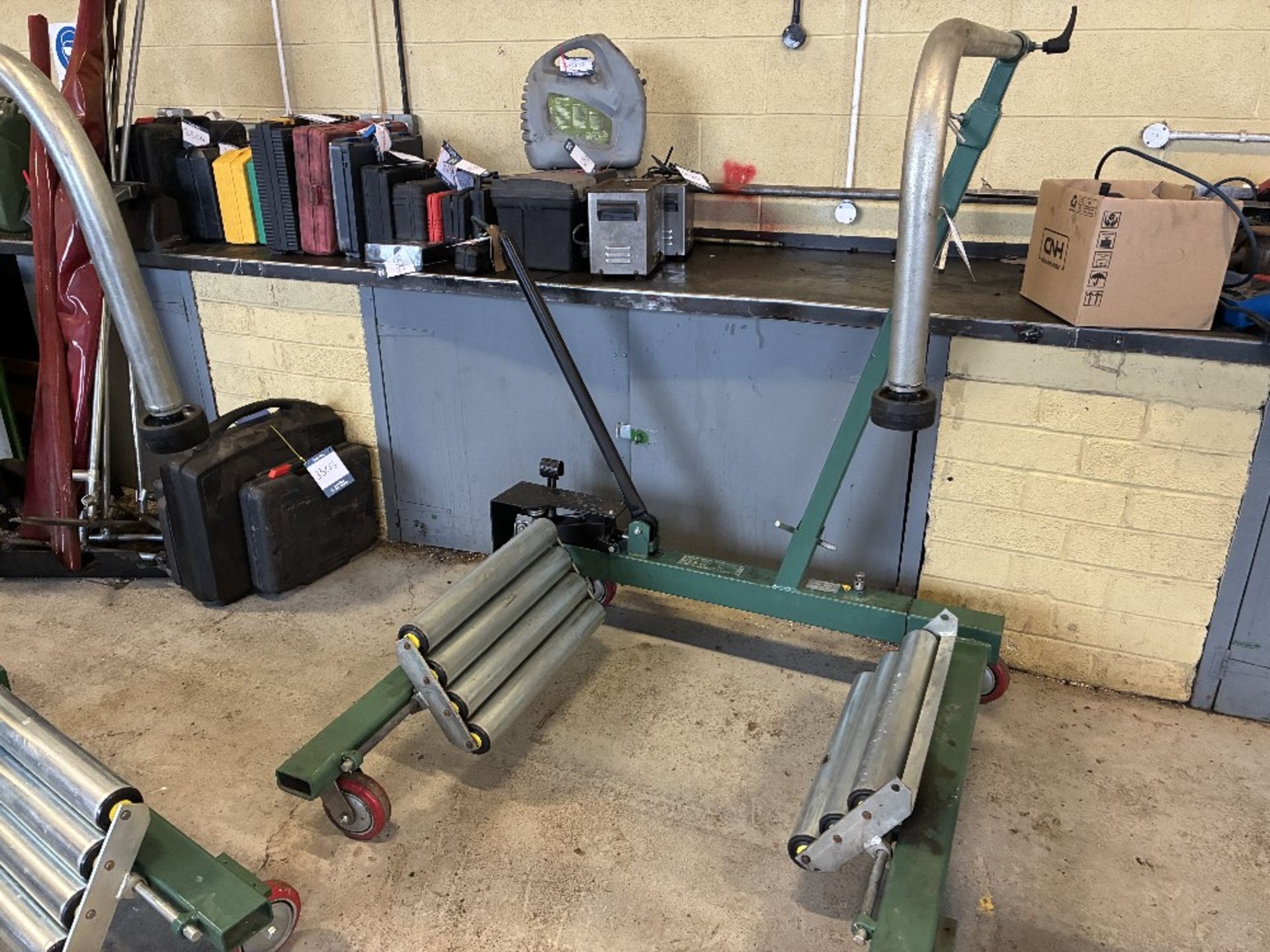 Compac Mechanical Wheel Trolley