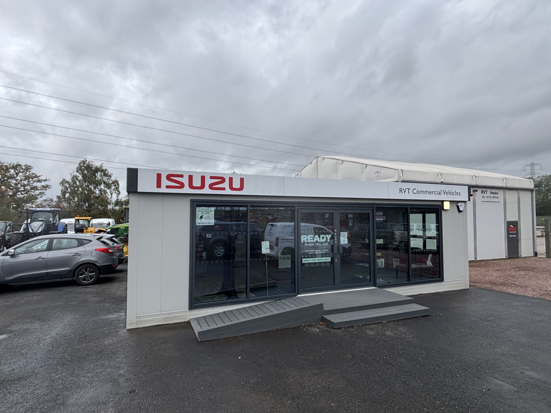 Former Isuzu Dealership Sales Office Modular BuildingComprising 9.6m x ...