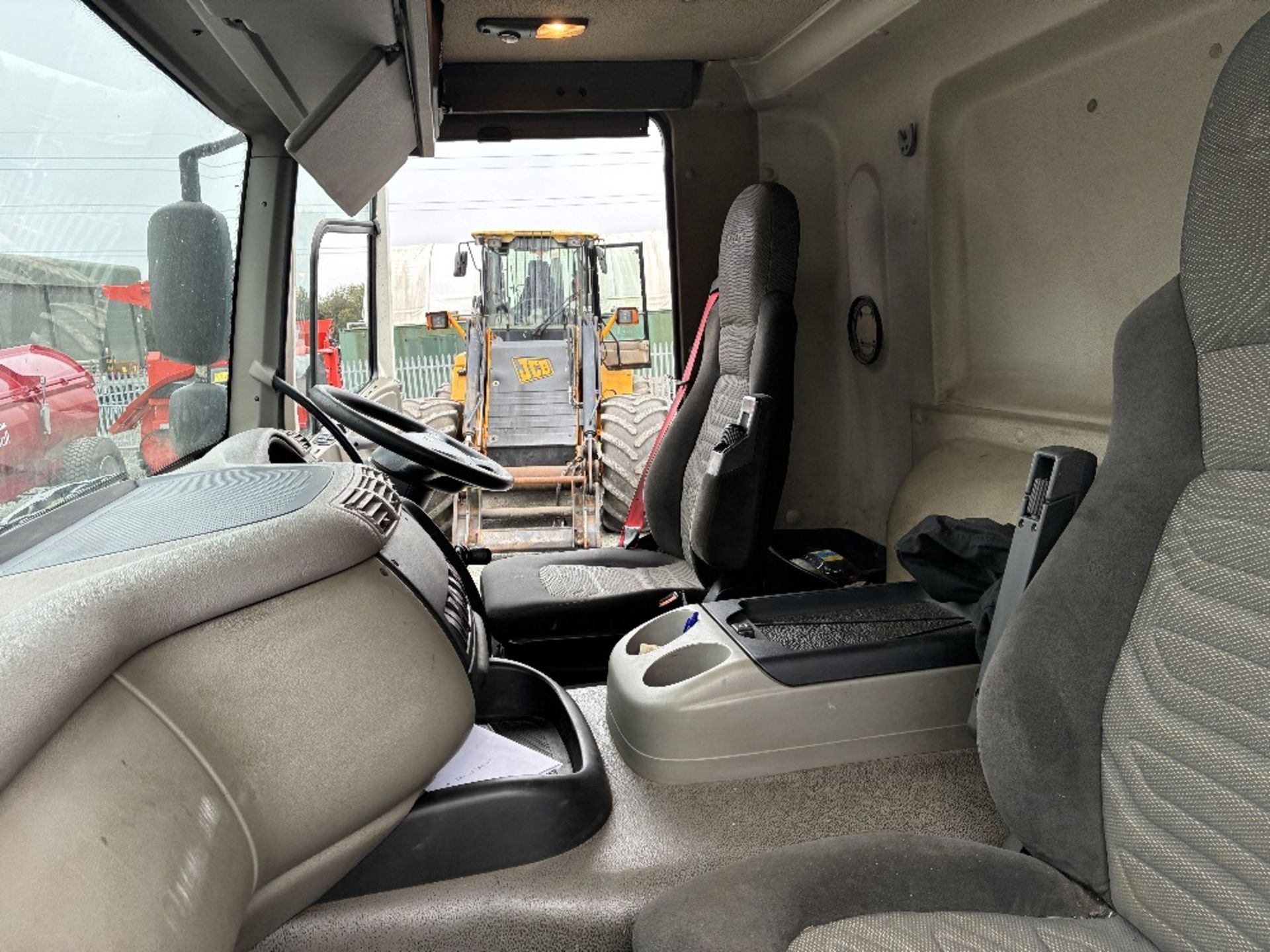 YN61 ATX DAF FAN CF75.310 V 26ton Beaver Tail c/w WinchRegistration ...