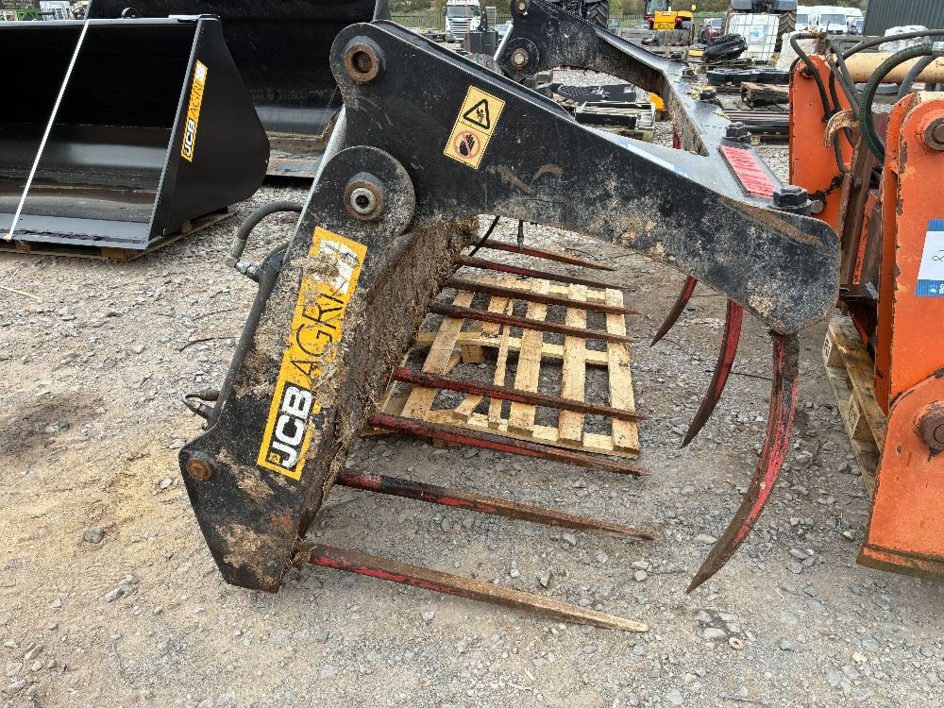 JCB 980/B0013 Power Grab KV-KV Q-FitSerial No. BA0006786Date of ...