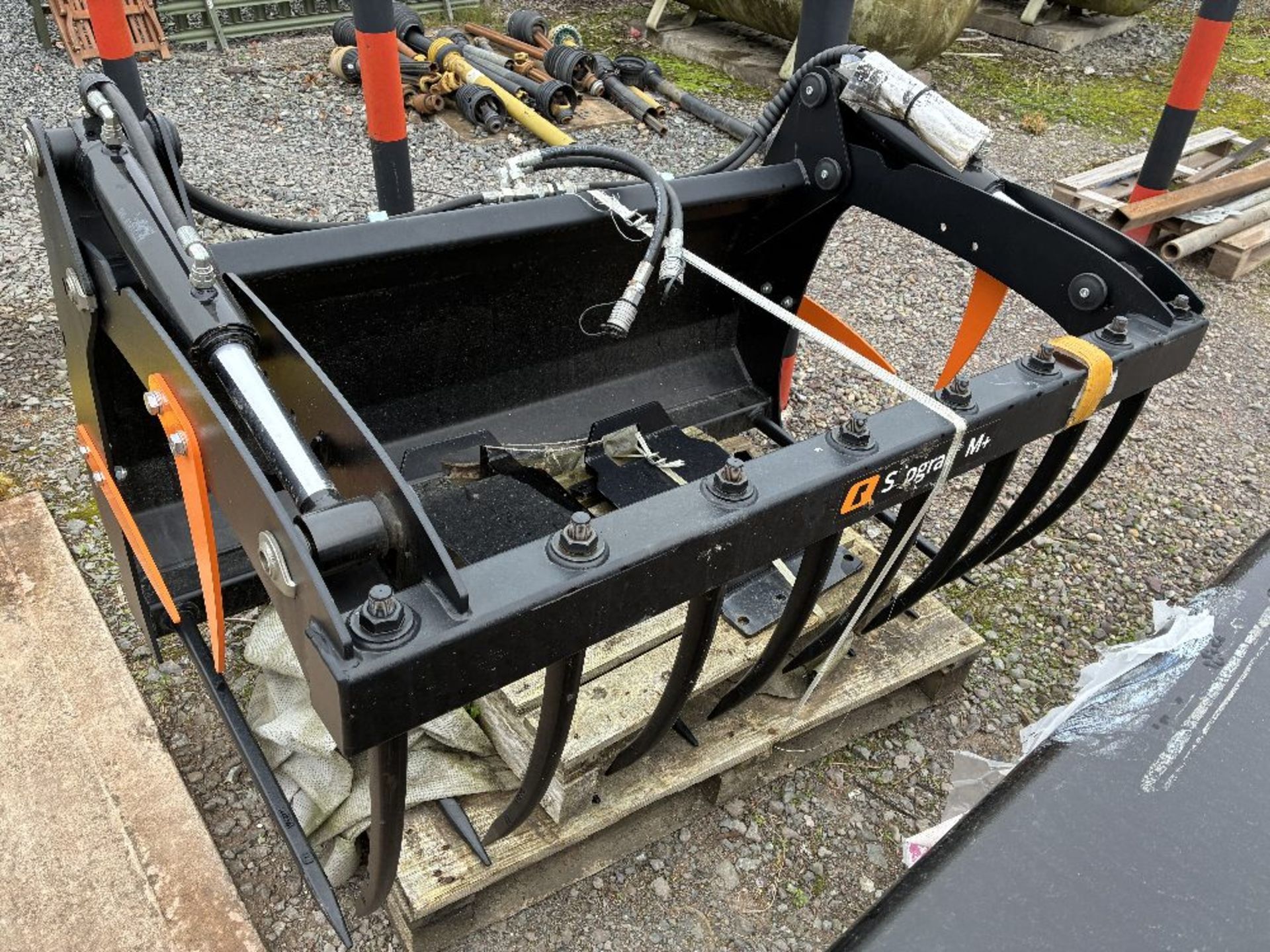 ALO AB Quicke Silograb M+ 150 AttachmentType BOH M16Serial No ...